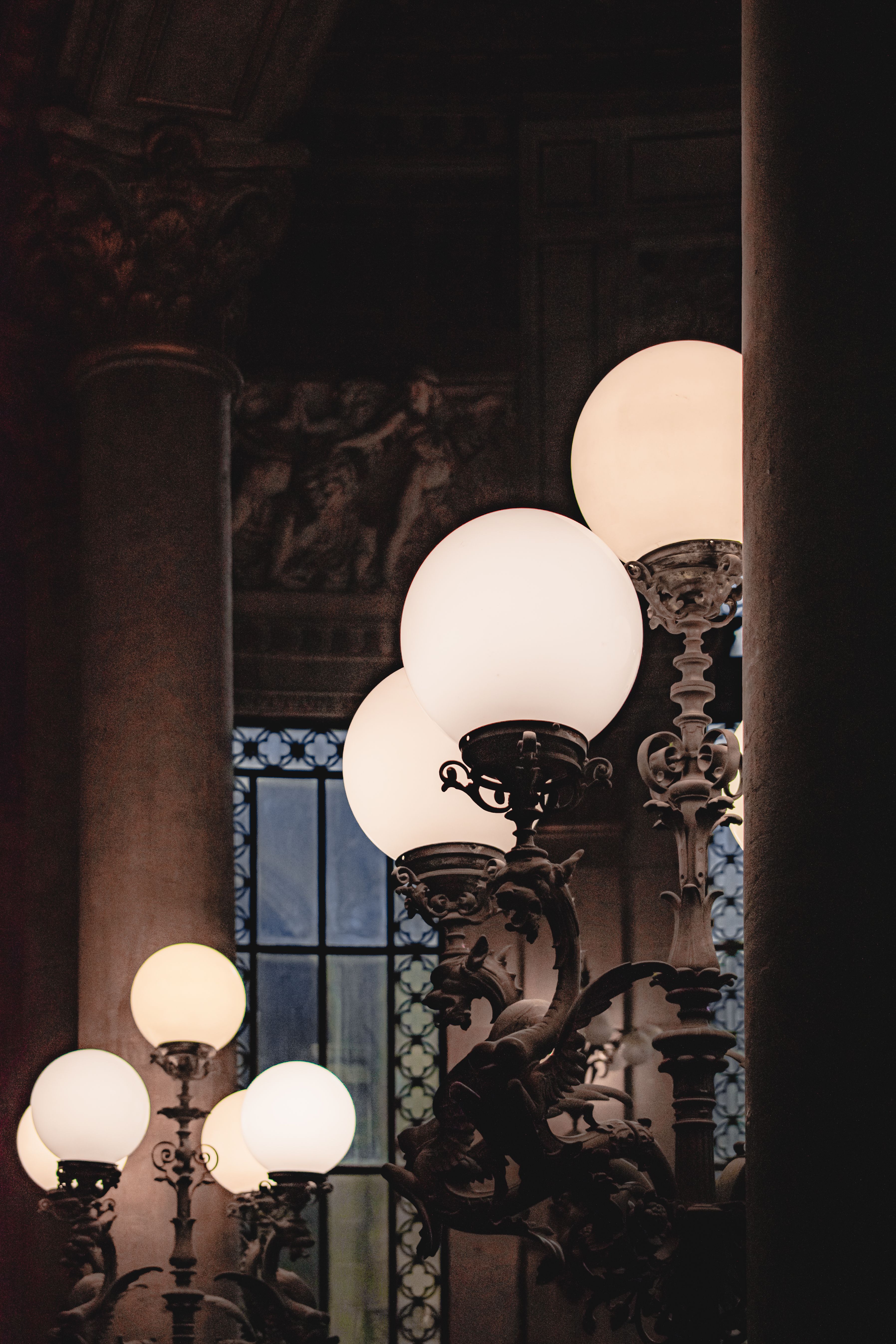 Design Lamps in Museum · Free Stock Photo