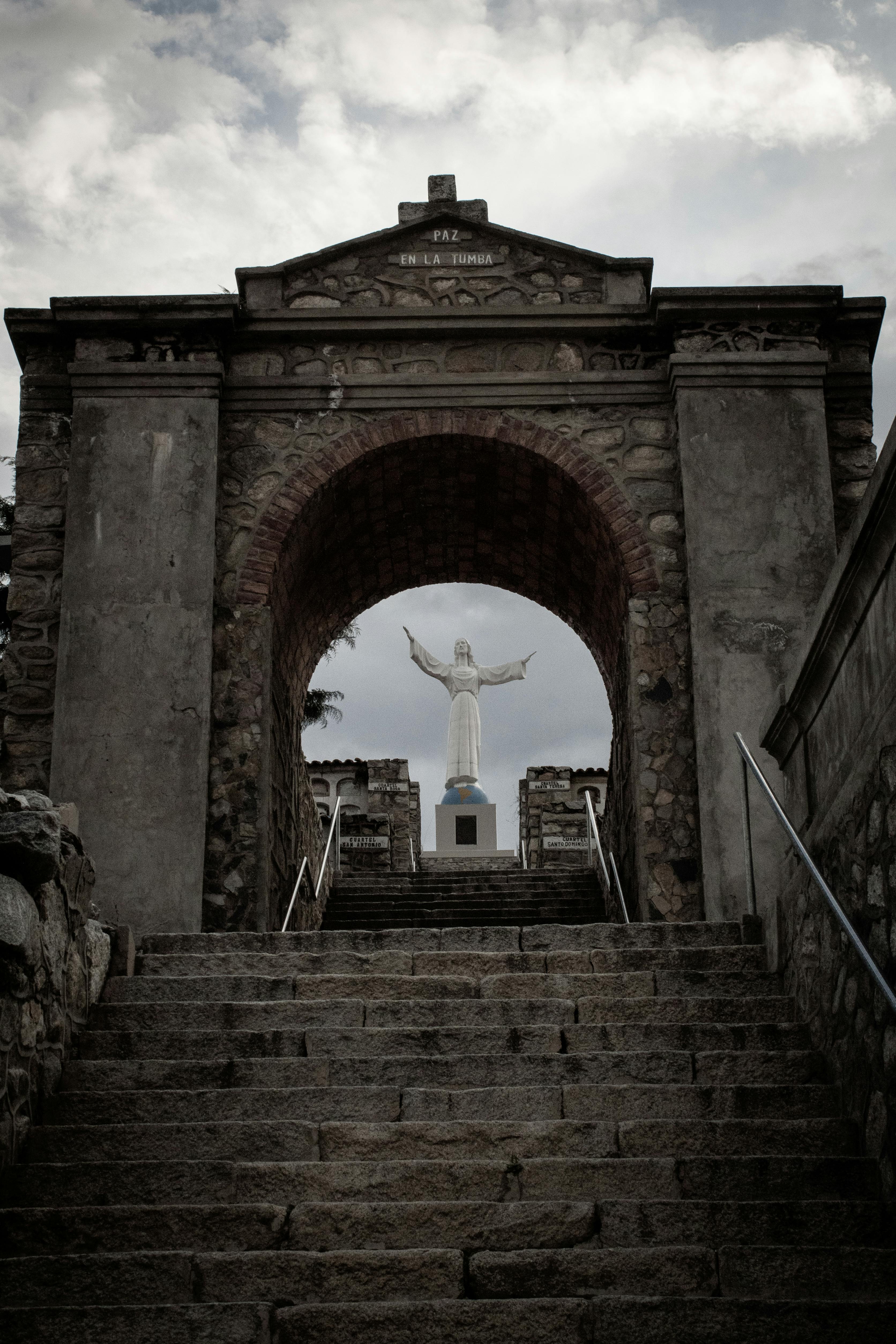 Entrance Gate with a View of a Statue · Free Stock Photo
