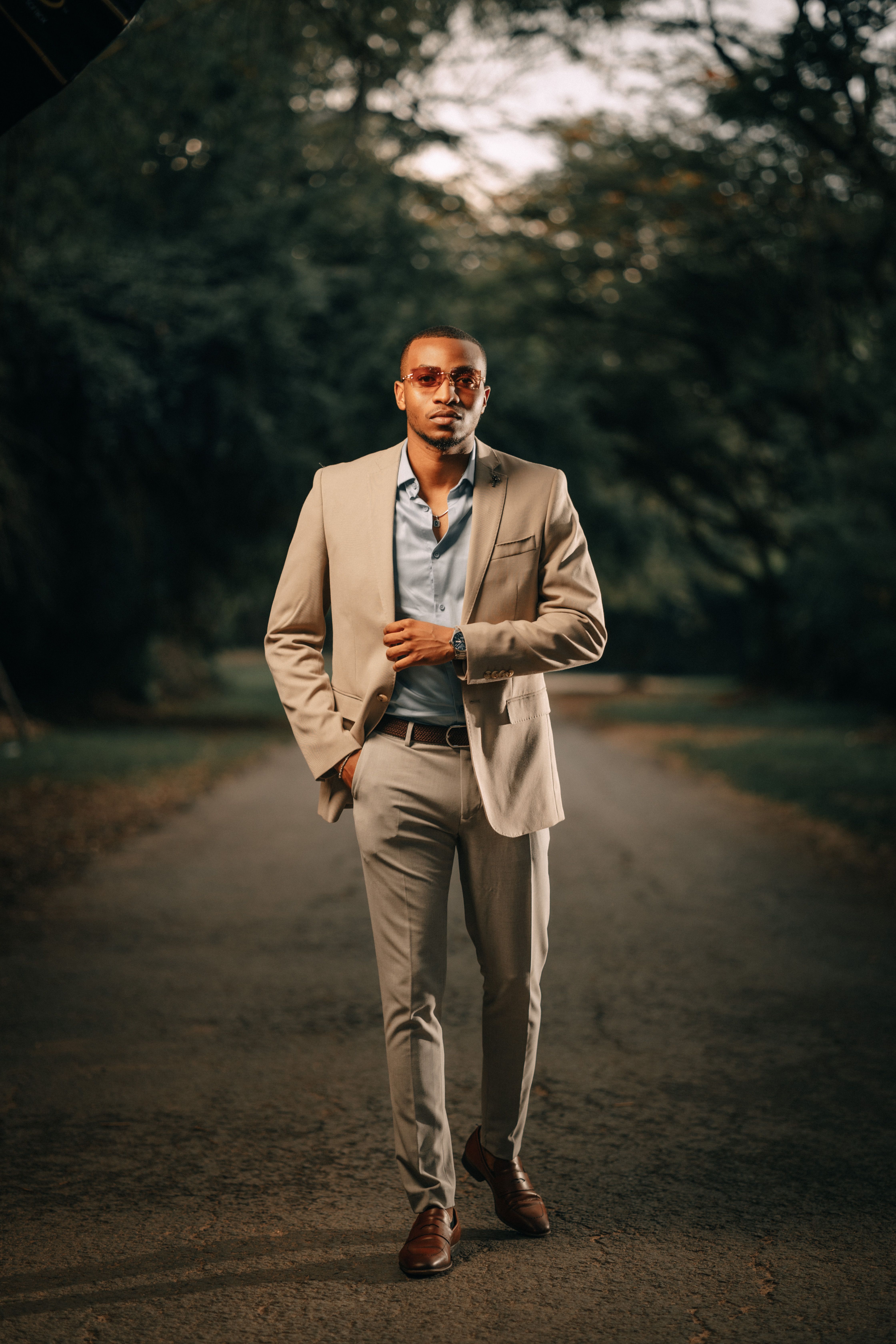 Suit Pictures · Free Stock Photo