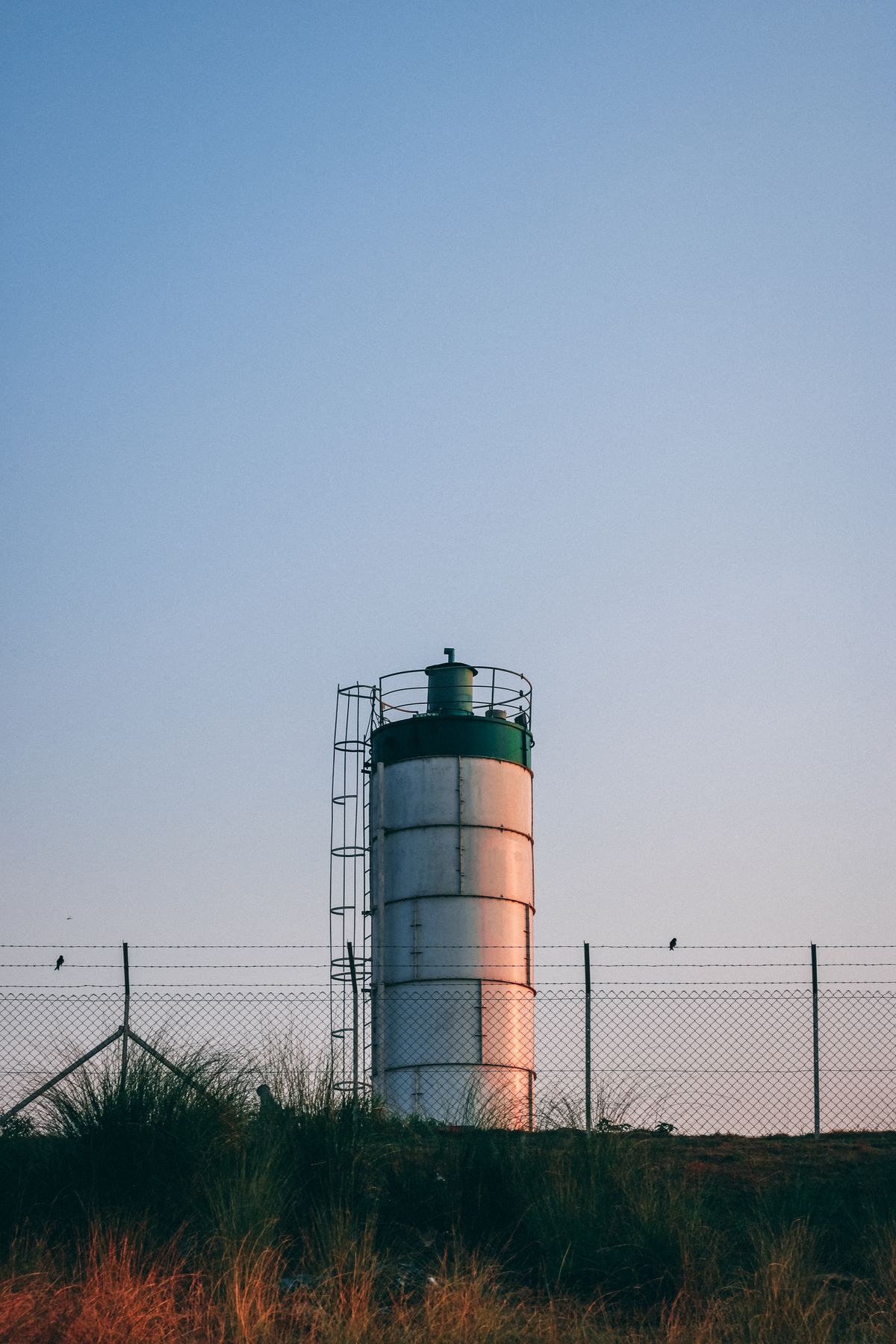 Silo Photos, Download The BEST Free Silo Stock Photos & HD Images