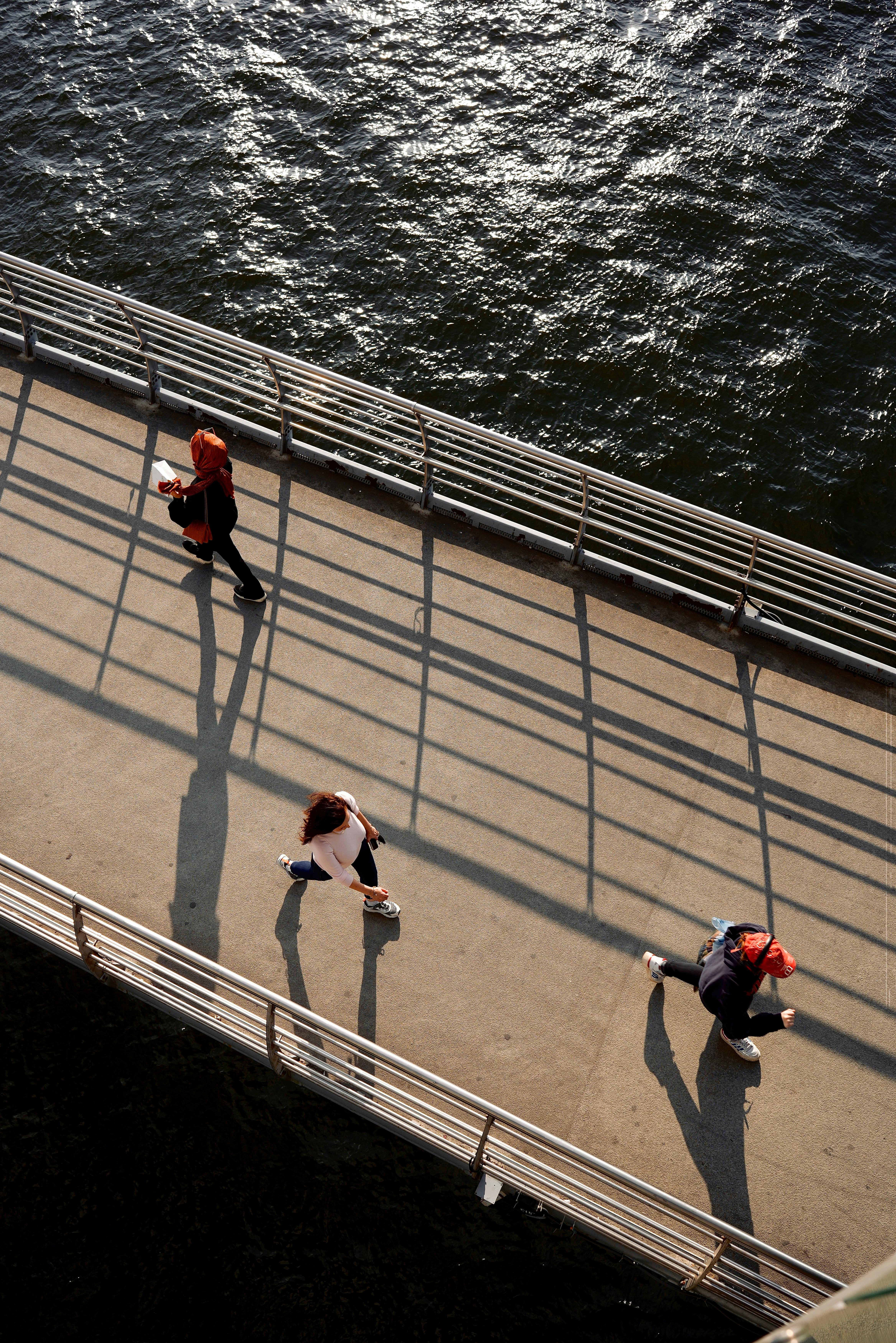 Humans Walking Photos, Download The BEST Free Humans Walking Stock ...