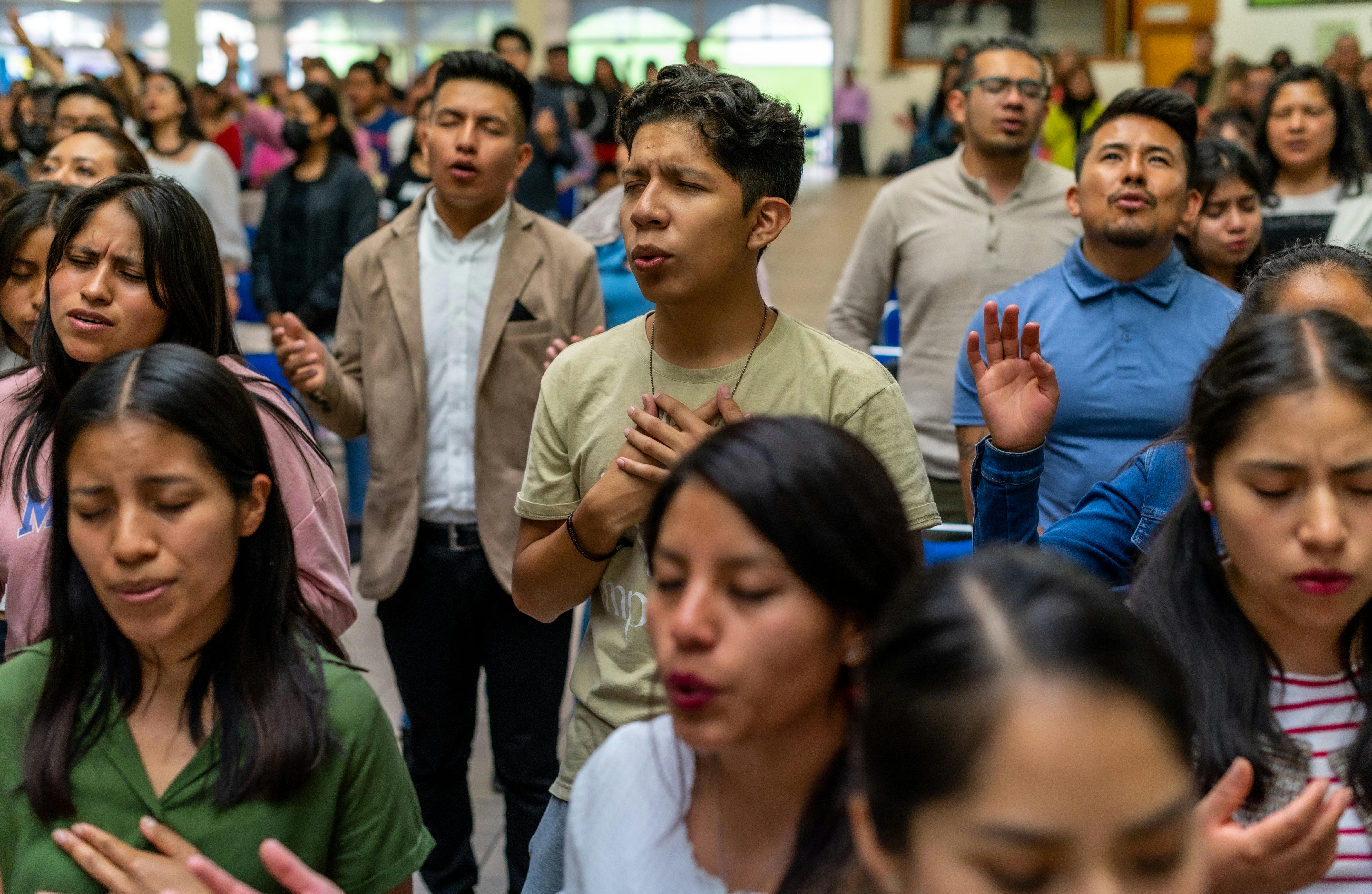 Chanting Photos, Download The BEST Free Chanting Stock Photos & HD Images