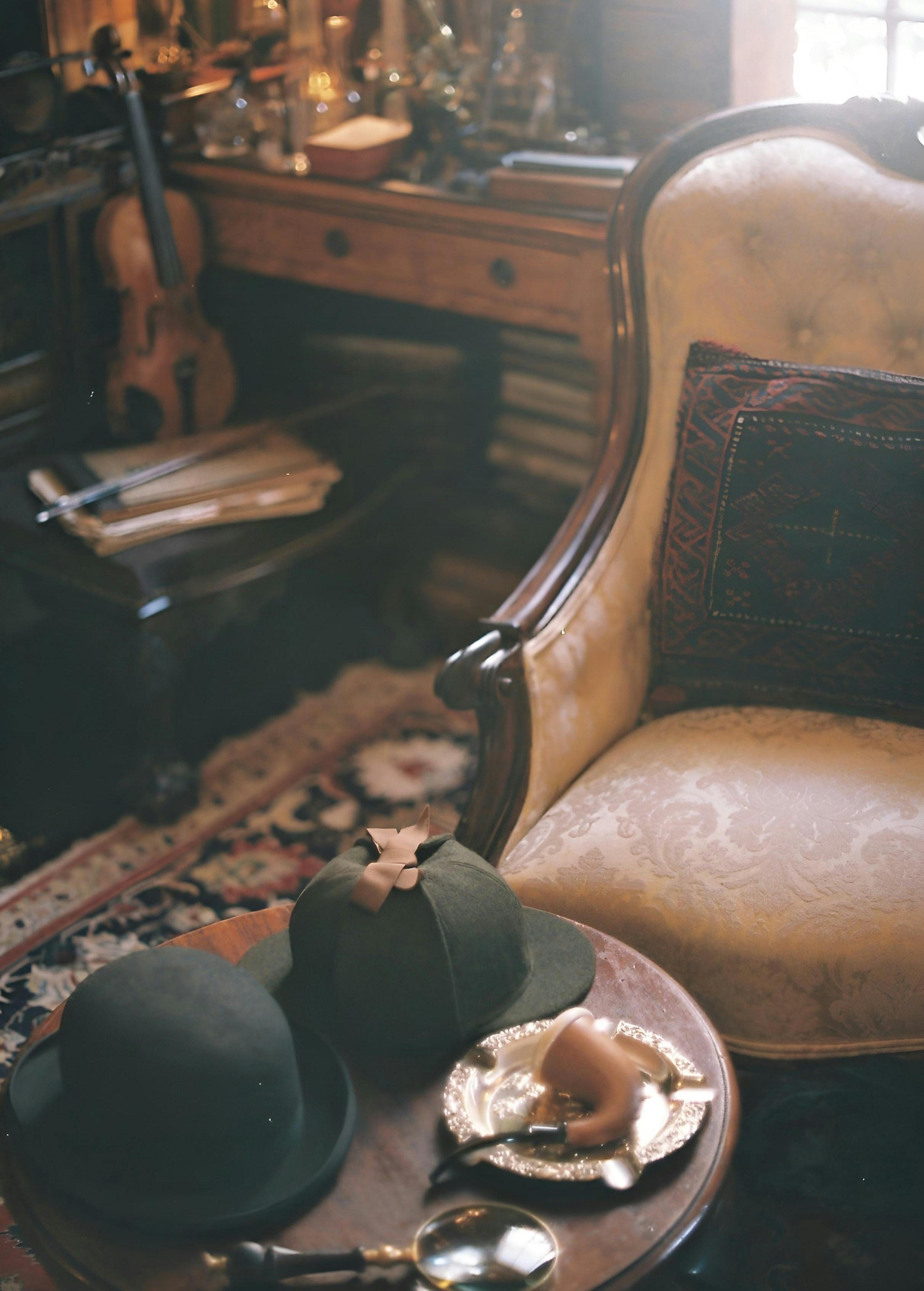 Antique Chairs and Table on an Old Room · Free Stock Photo