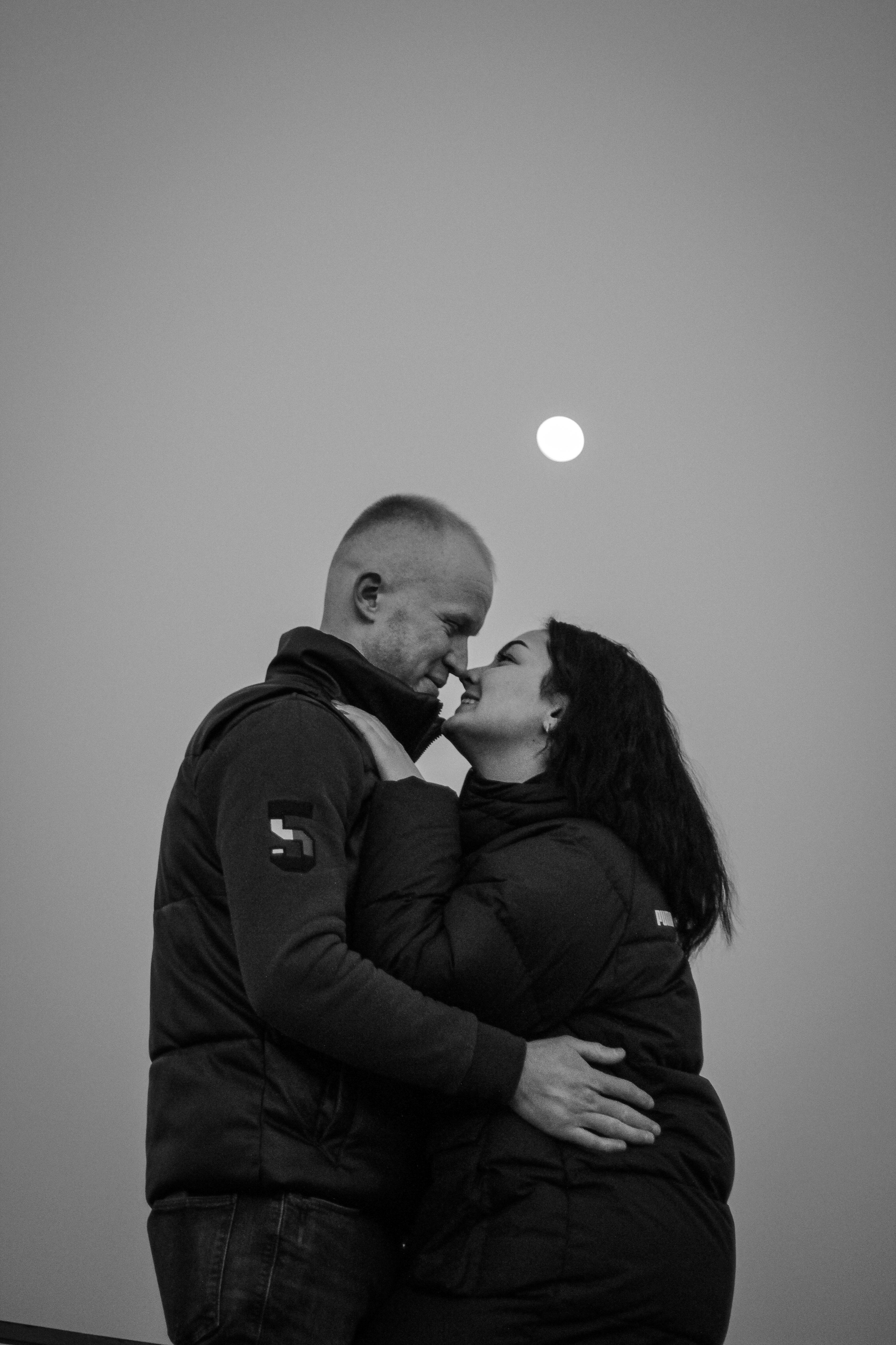 Couple Kissing under Full Moon · Free Stock Photo