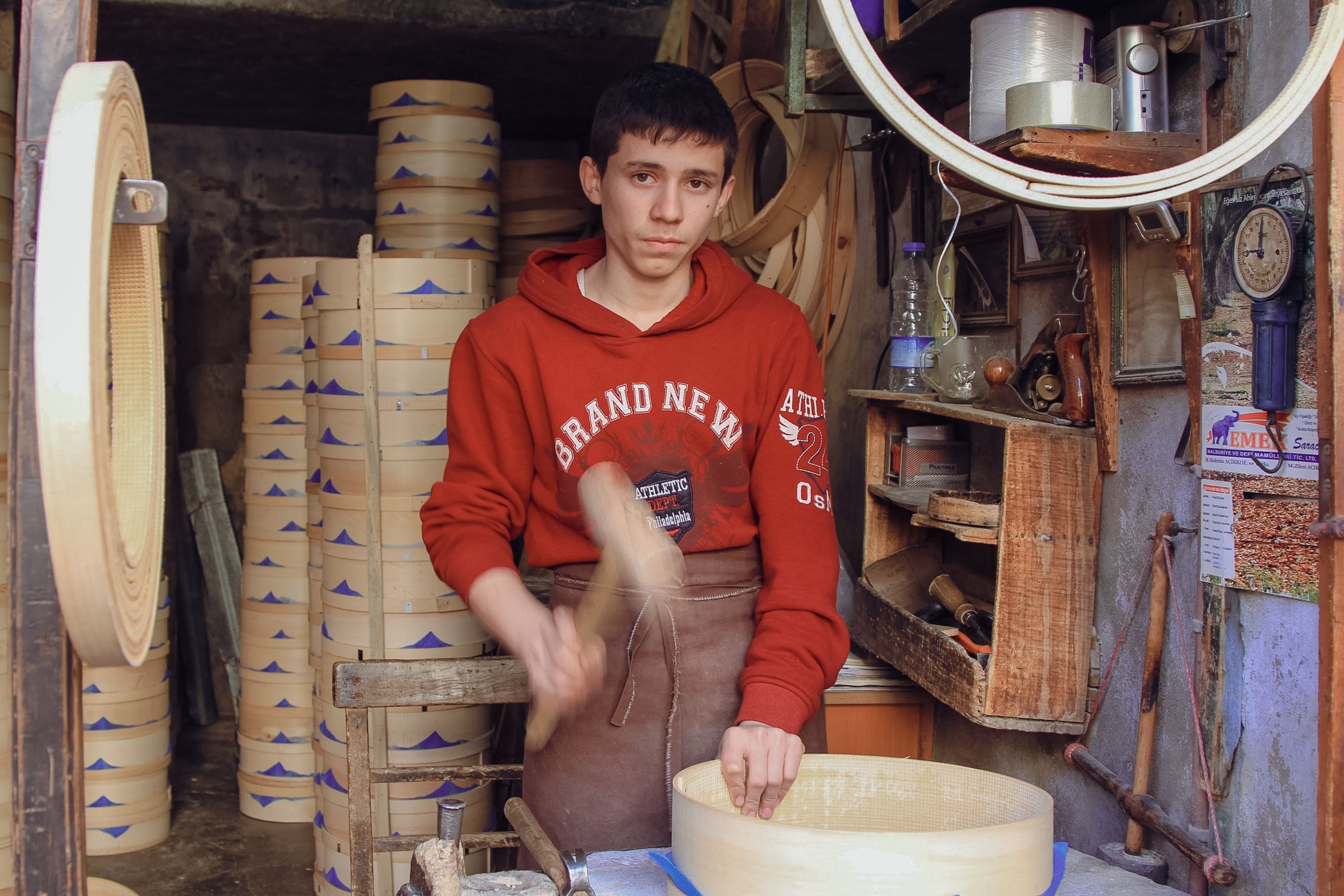 Entrepreneur Working In Workshop Photos, Download The BEST Free ...