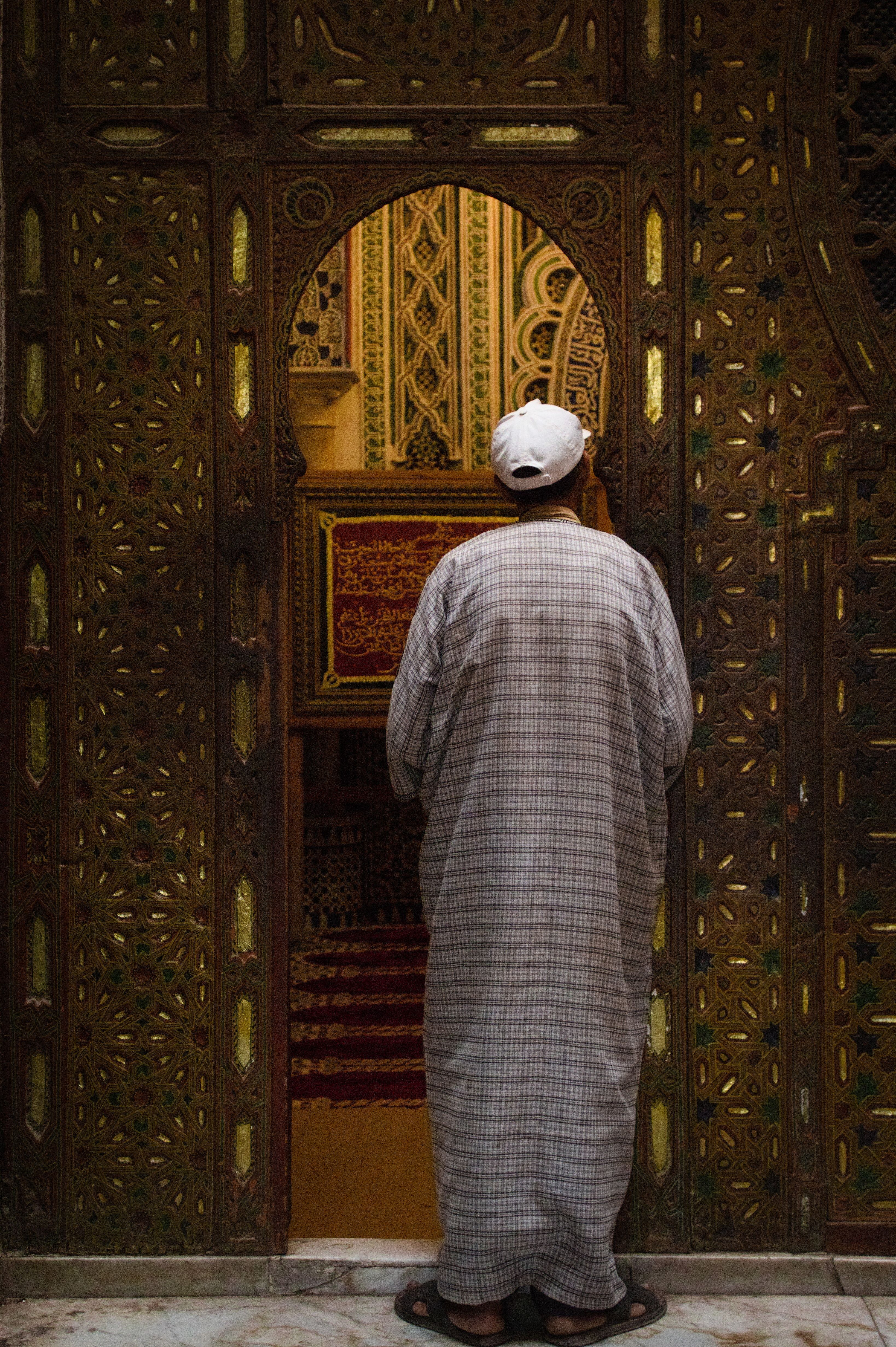 Man Standing in Mosque · Free Stock Photo
