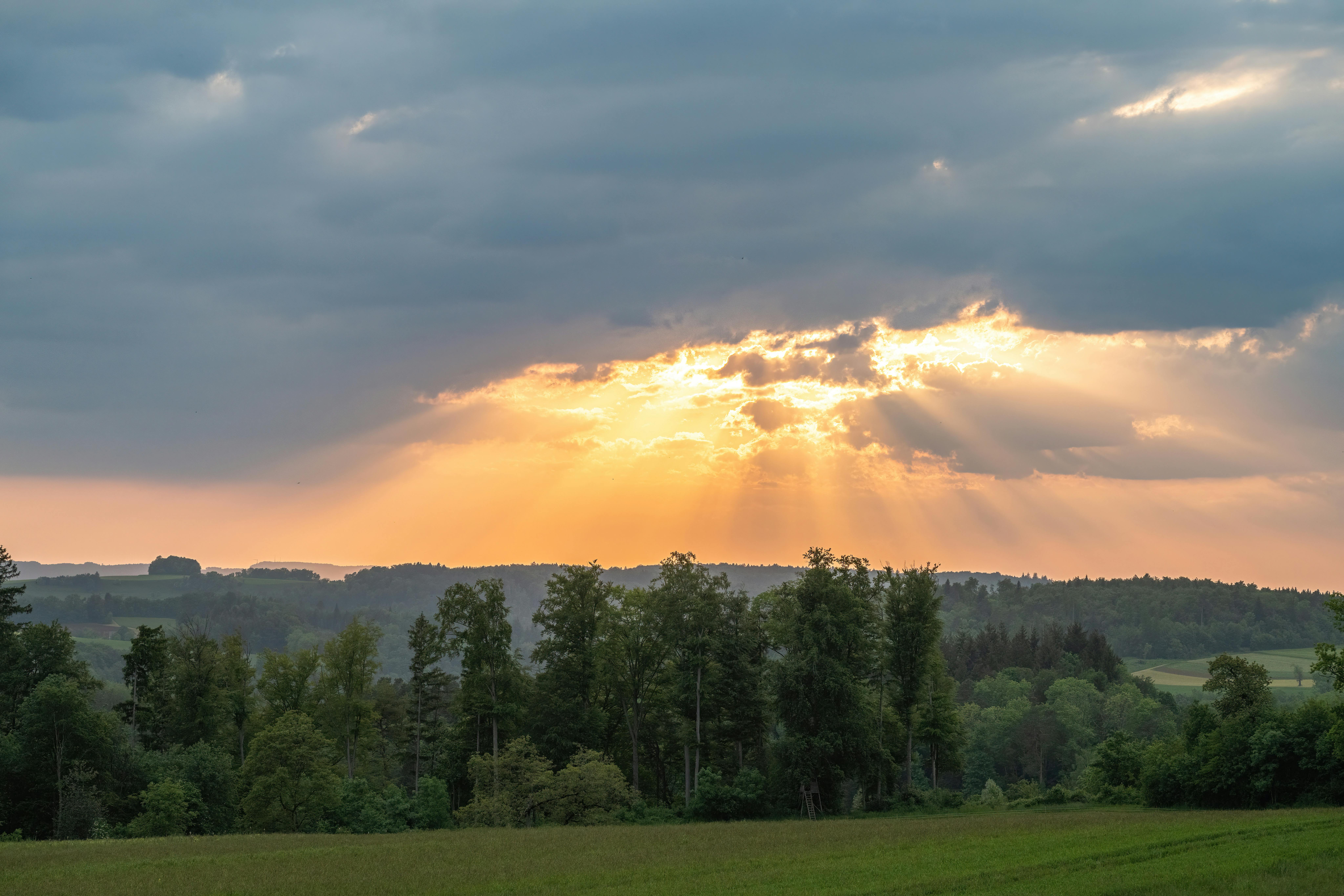 Overcast over Plains at Sunset · Free Stock Photo