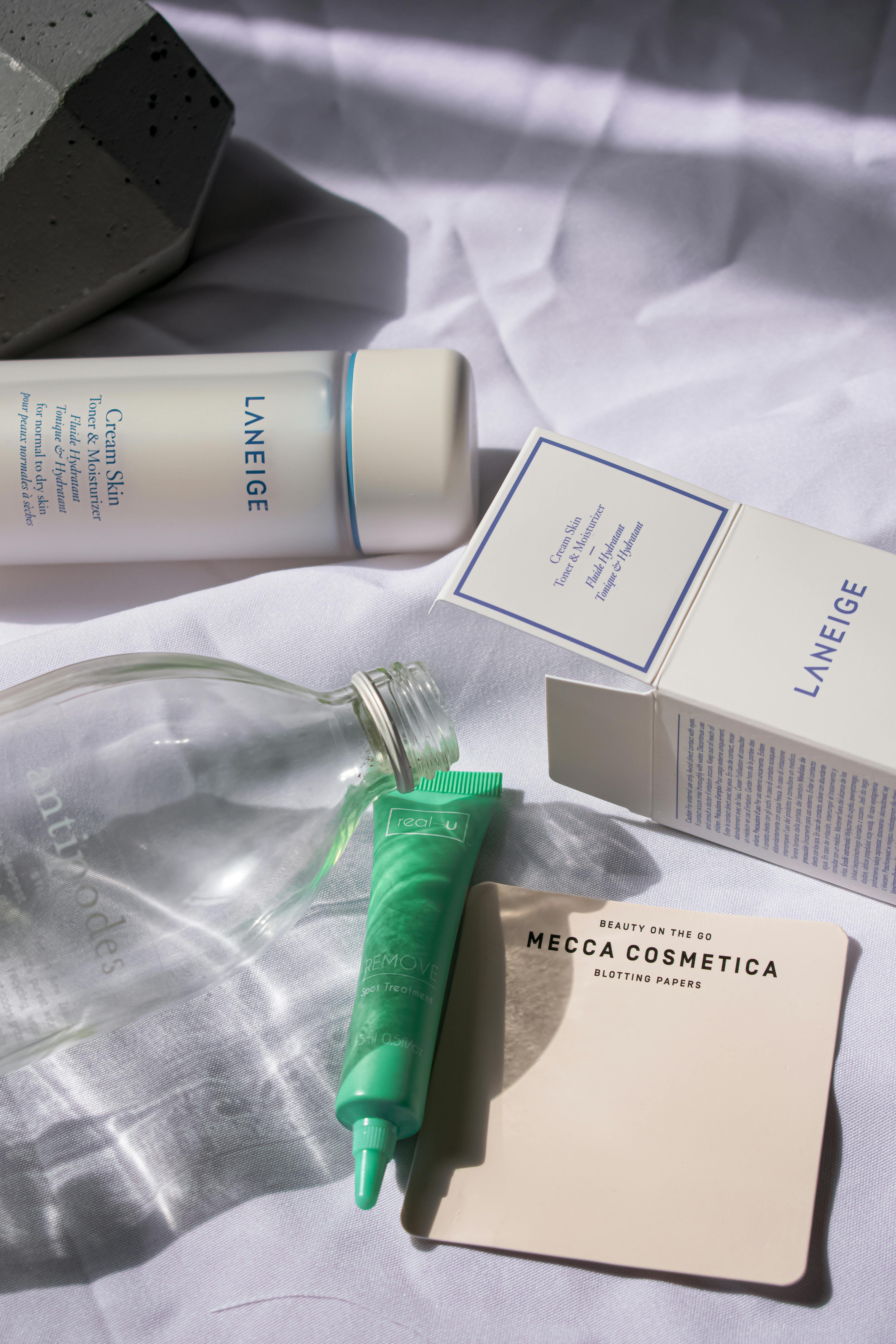 Sunscreen Box Photos, Download The BEST Free Sunscreen Box Stock Photos ...