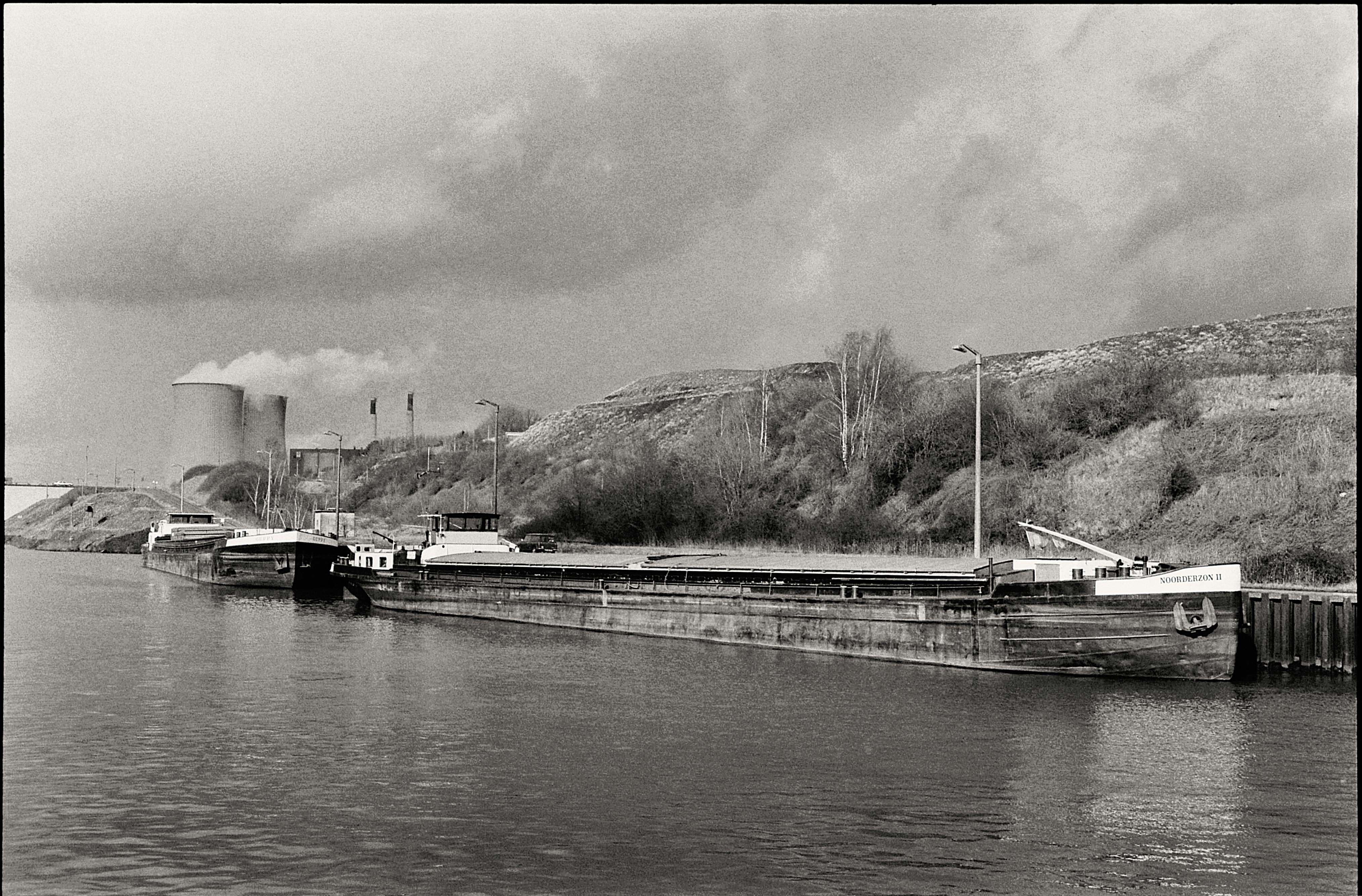 Polaroid Stacks Photos, Download The BEST Free Polaroid Stacks Stock ...