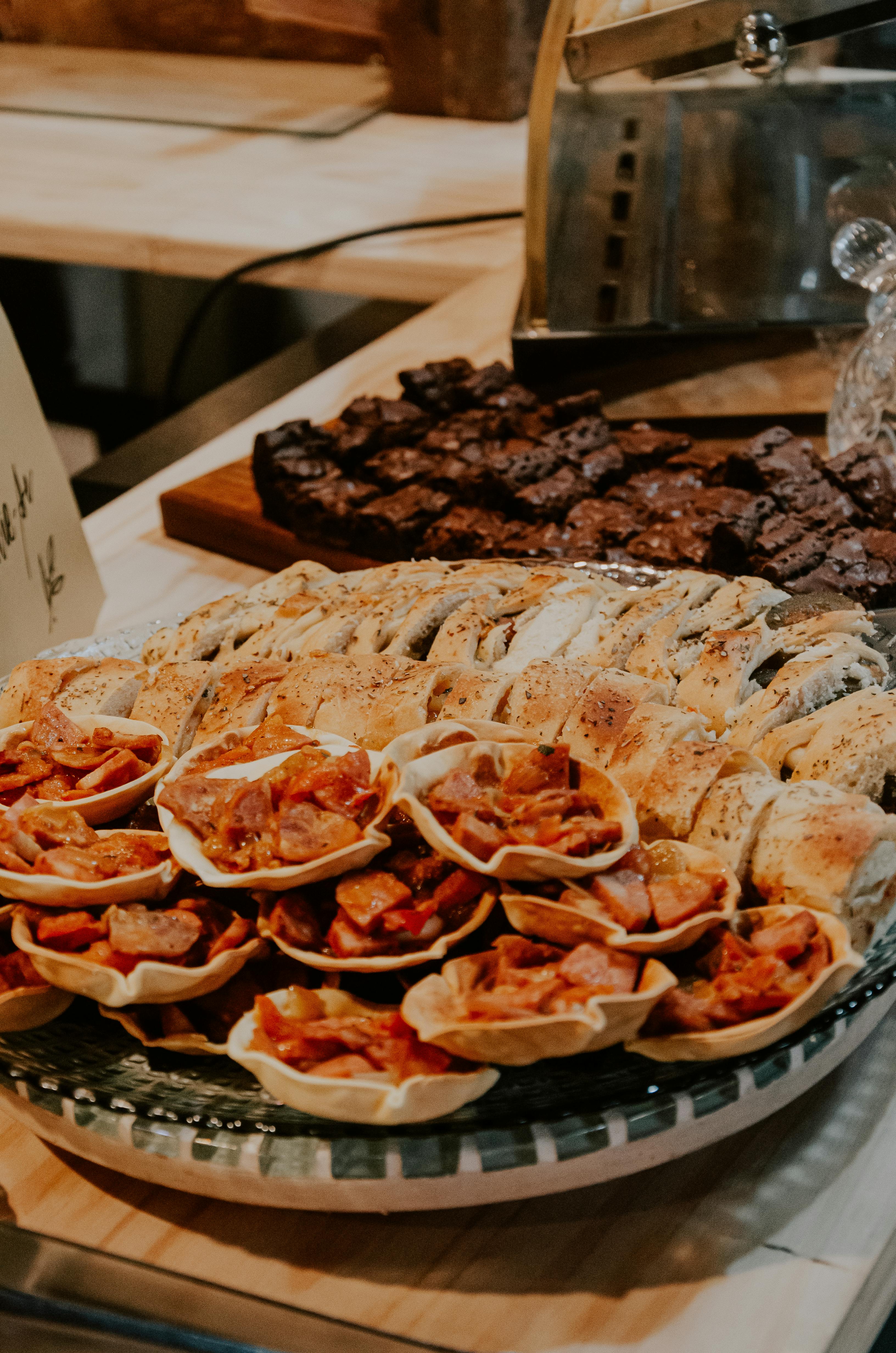 Lunch table · Free Stock Photo