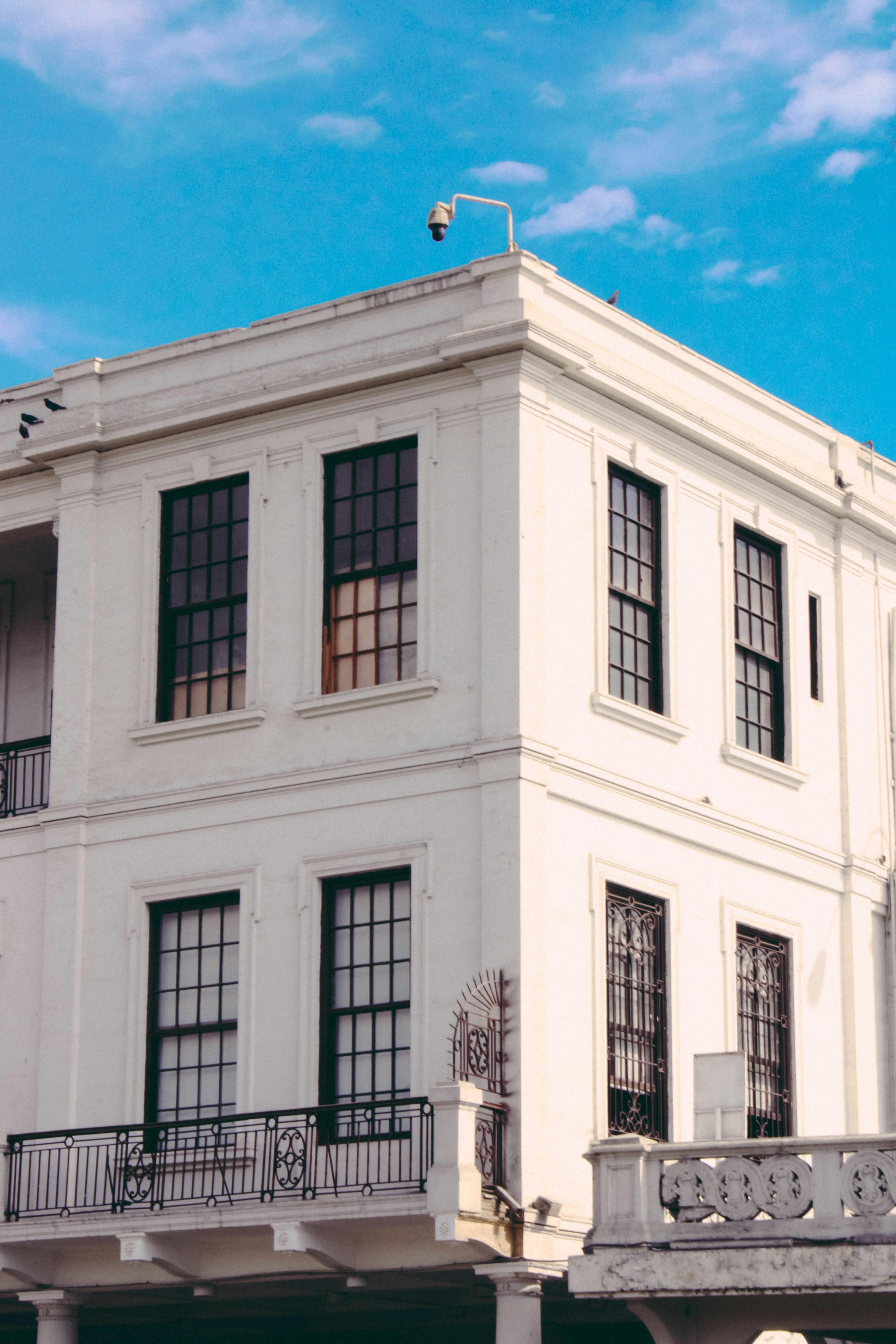 White Building Wall · Free Stock Photo