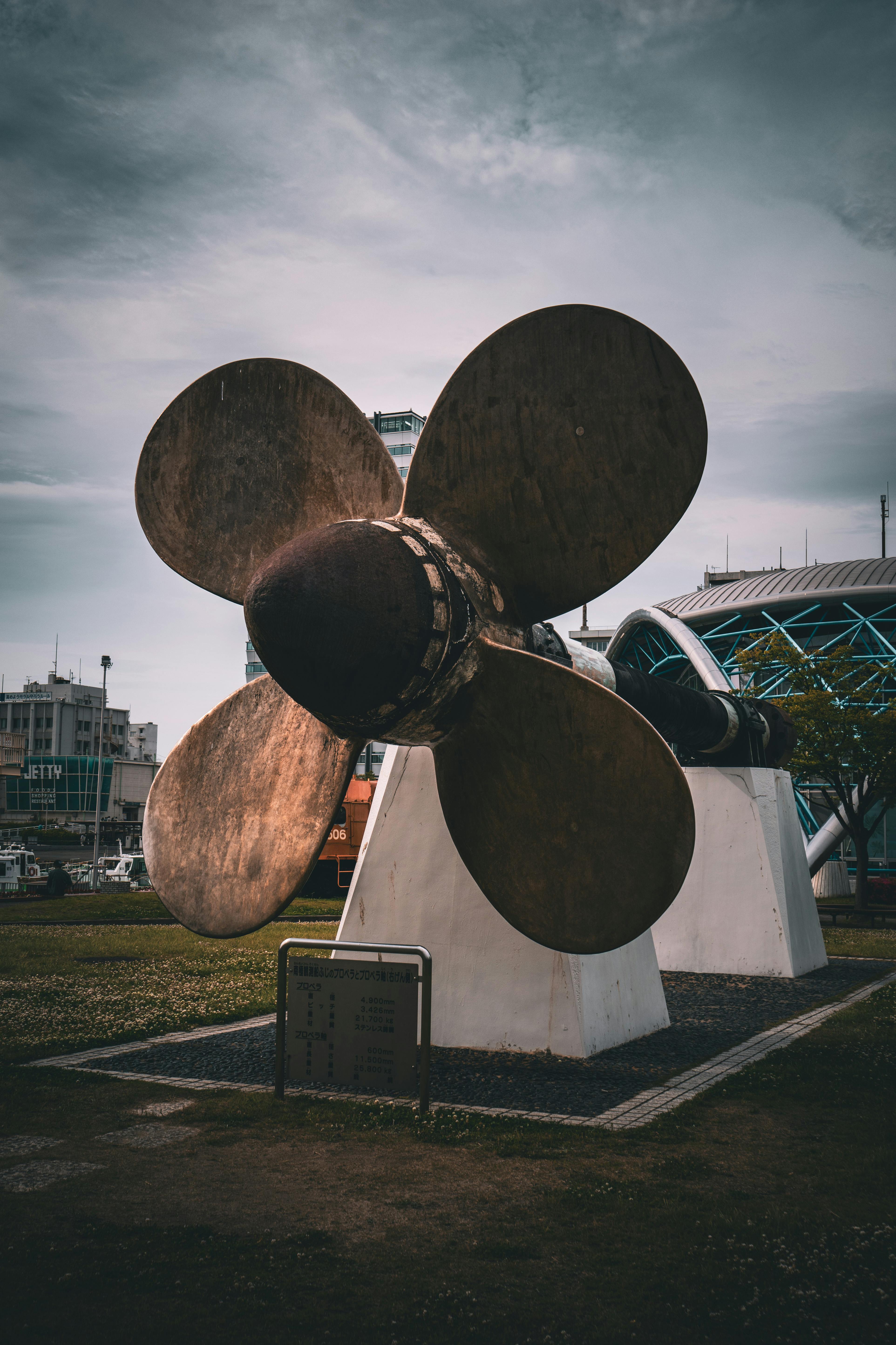 Naval Propeller Statue · Free Stock Photo