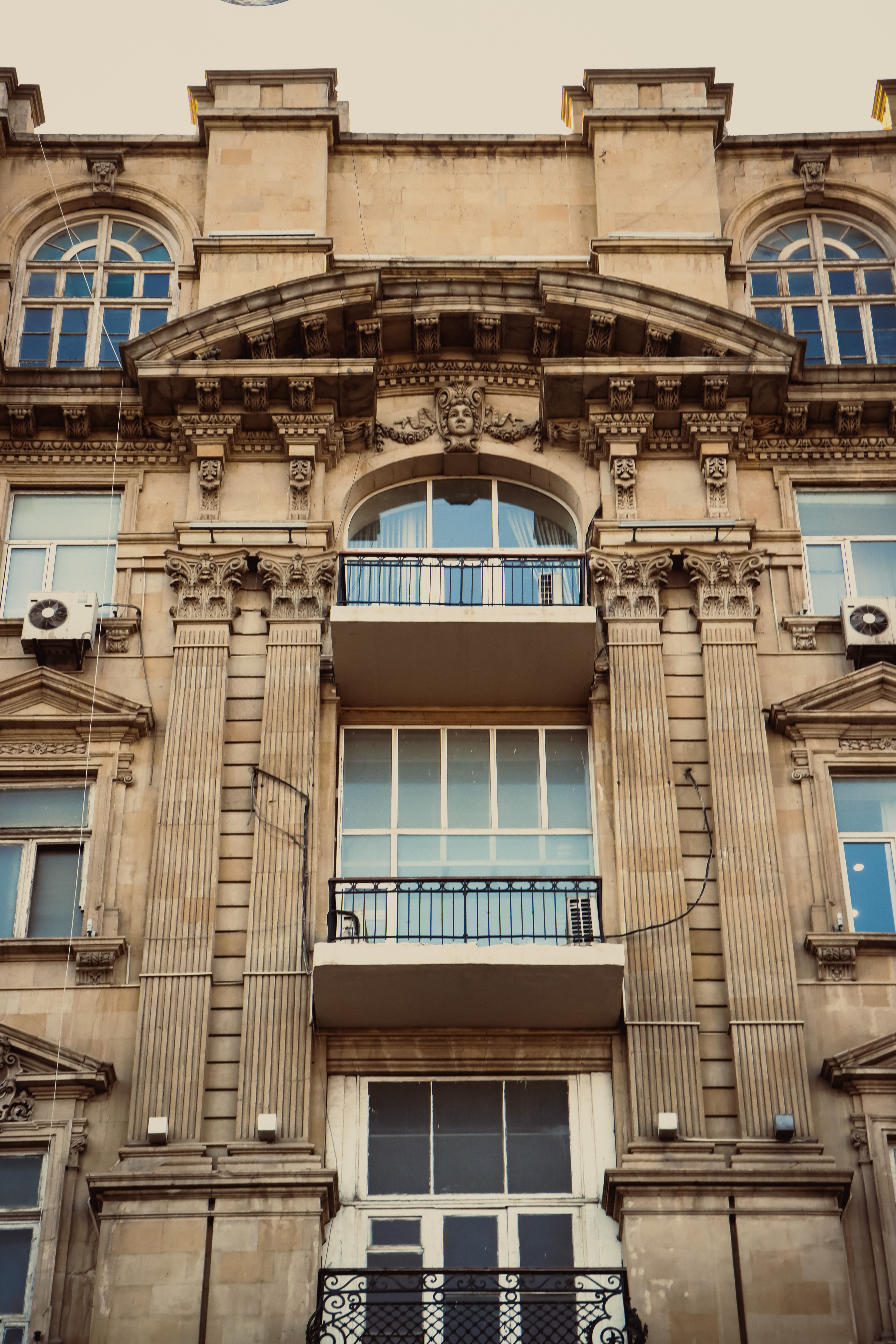 Ornamented Building Facade · Free Stock Photo
