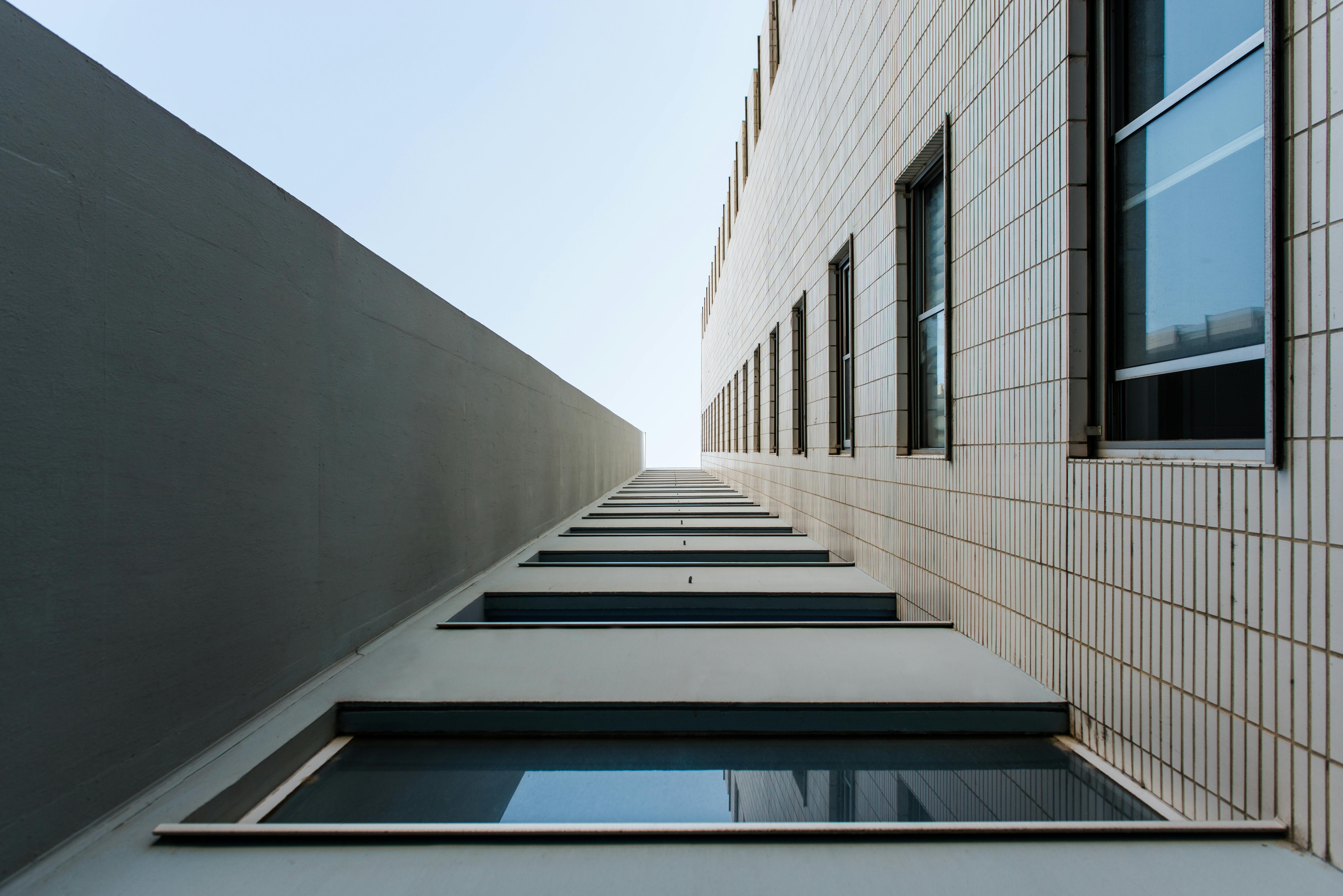 Mahan Air Tower in Iran · Free Stock Photo