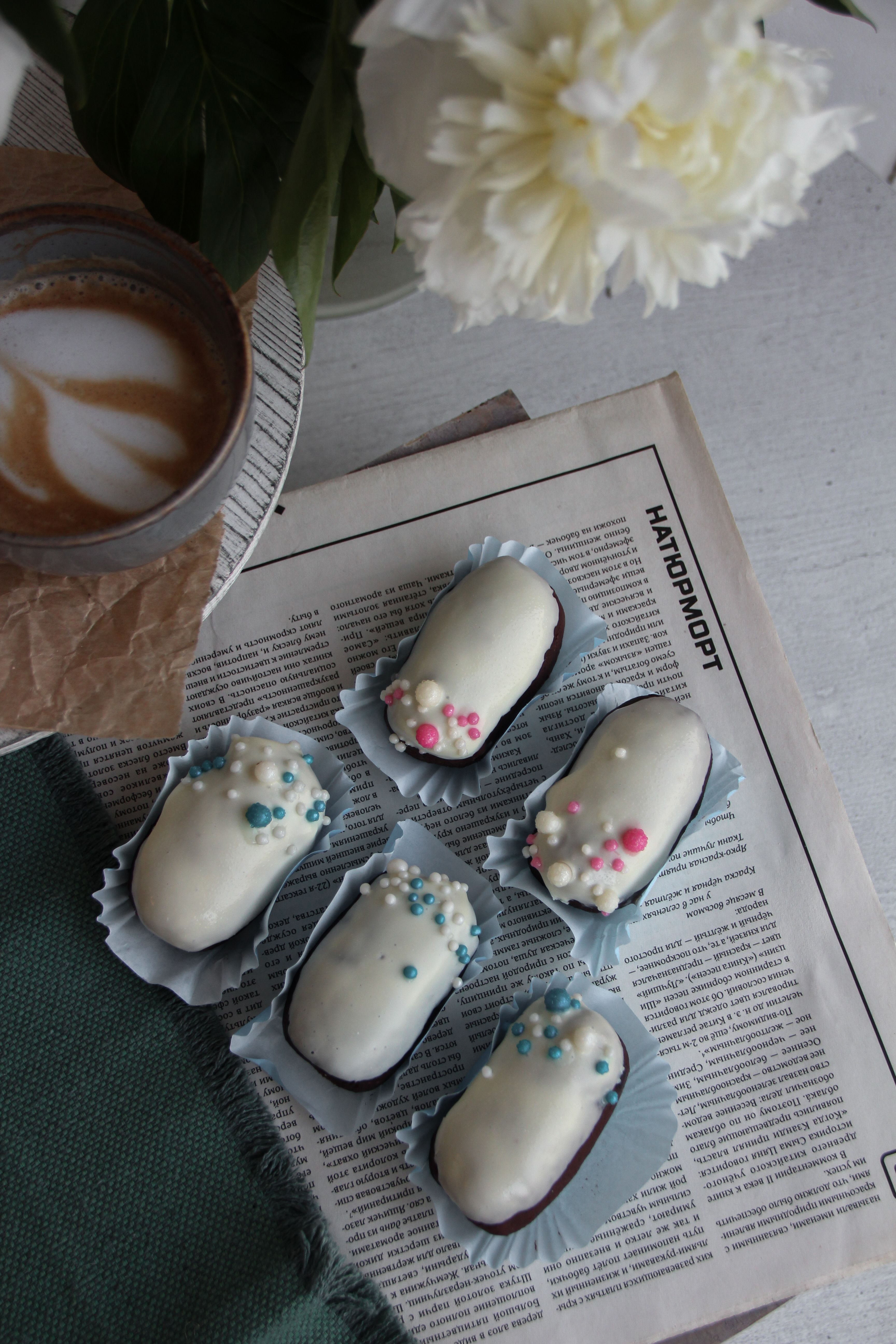 Cookies on a Newspaper · Free Stock Photo