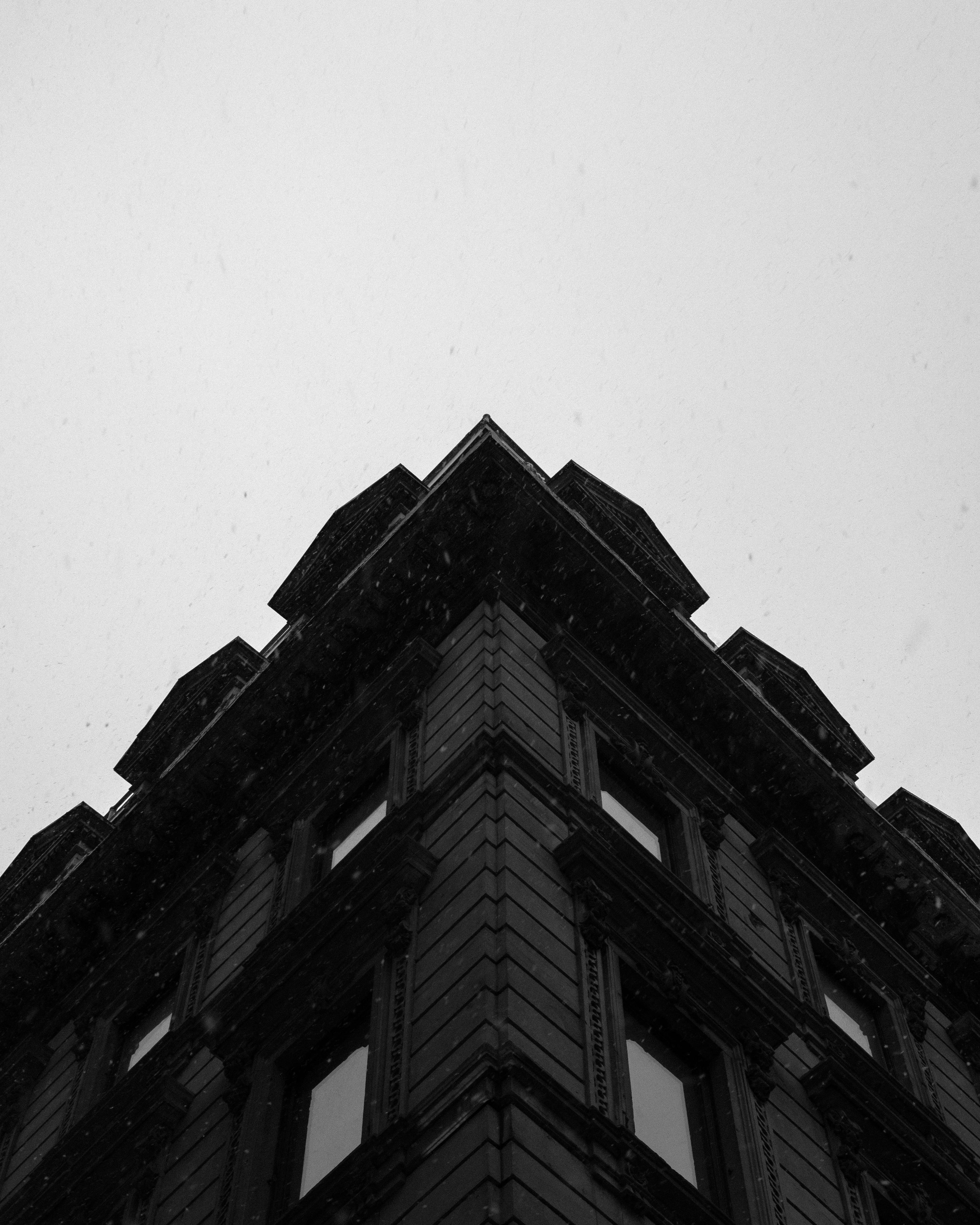 Bust over Windows · Free Stock Photo Bust over Windows · Free Stock Photo
