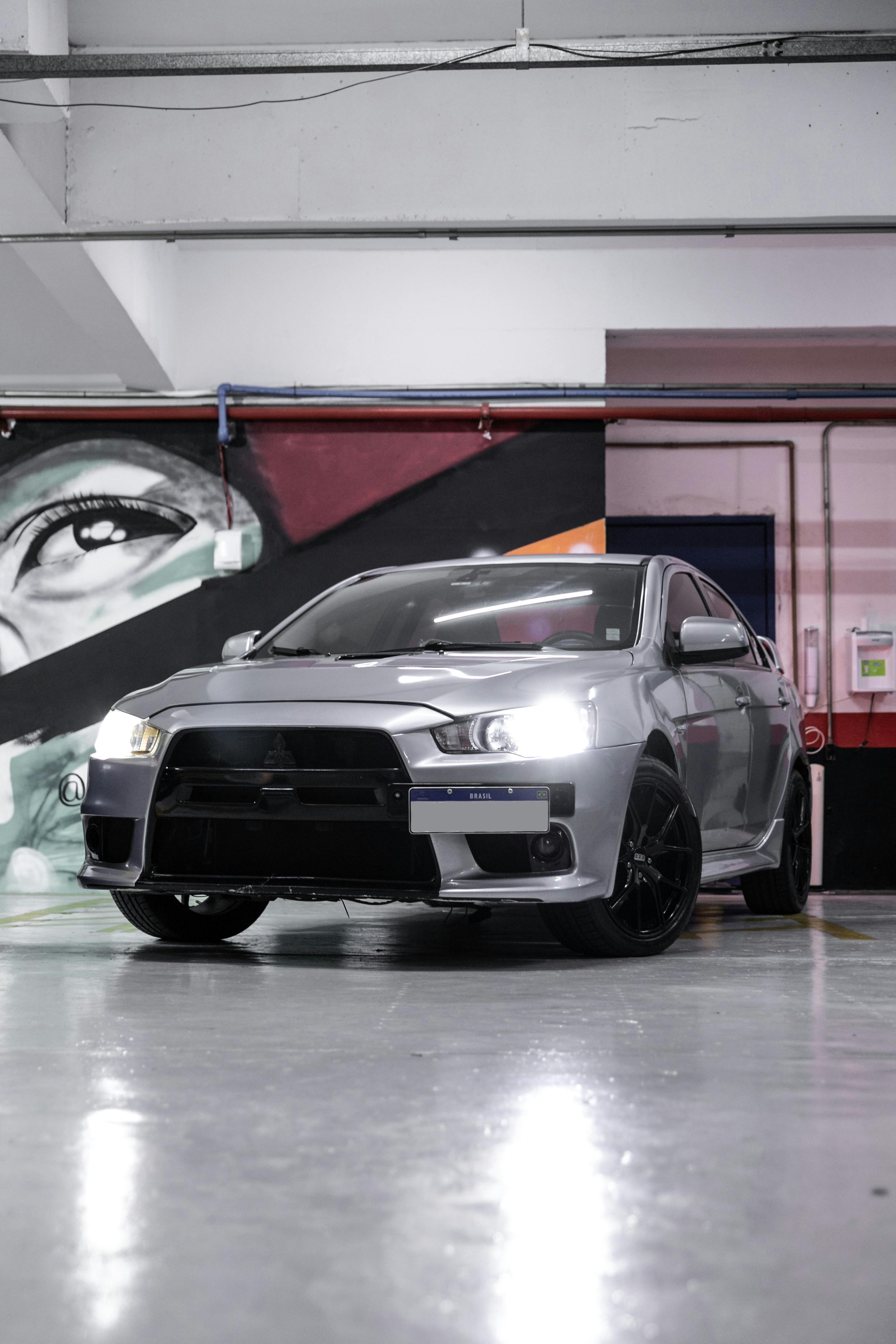 Silver, Tuned Mitsubishi Lancer Evolution · Free Stock Photo