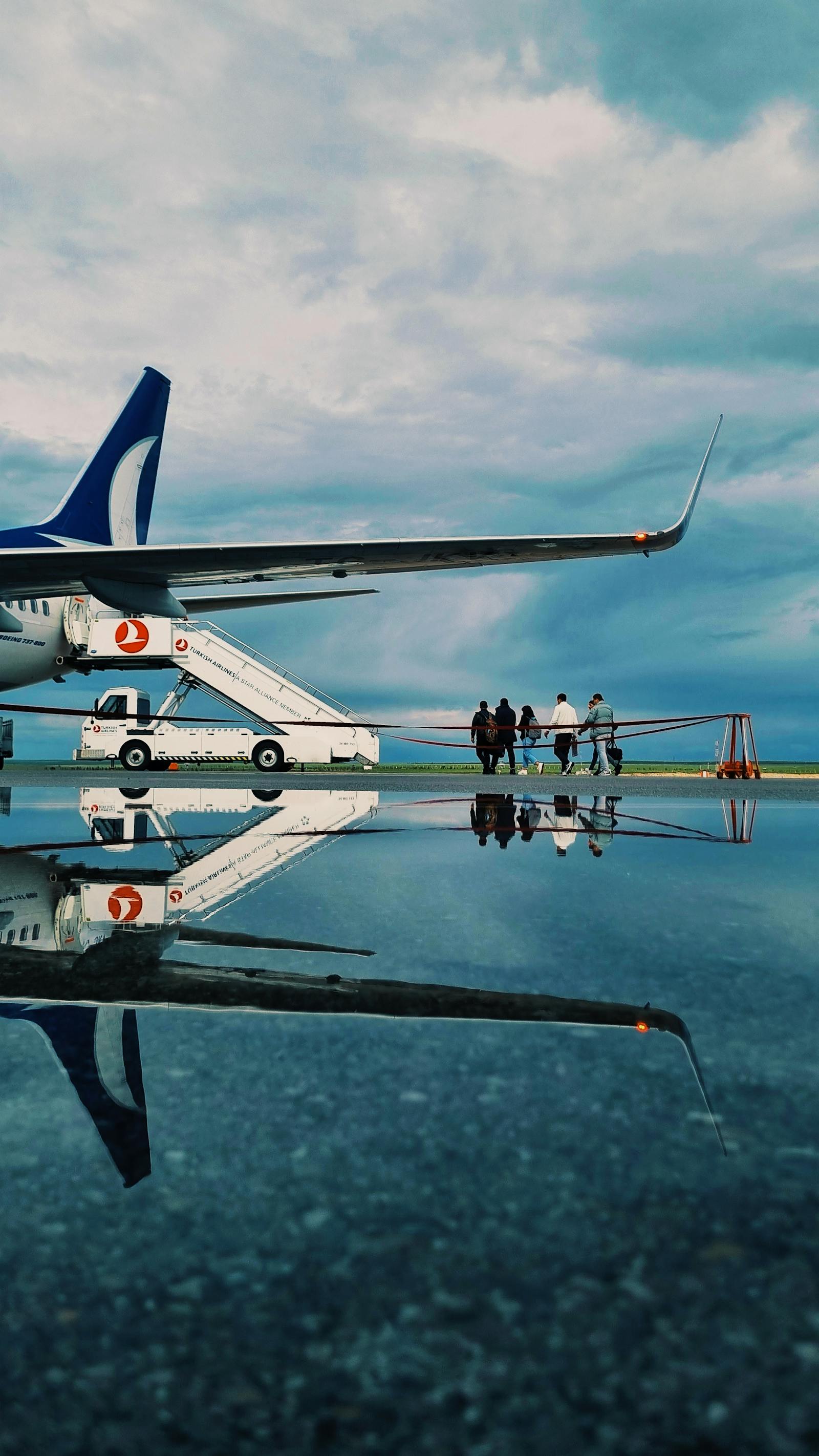 Airplane Reflection On Water Photos, Download The BEST Free Airplane ...