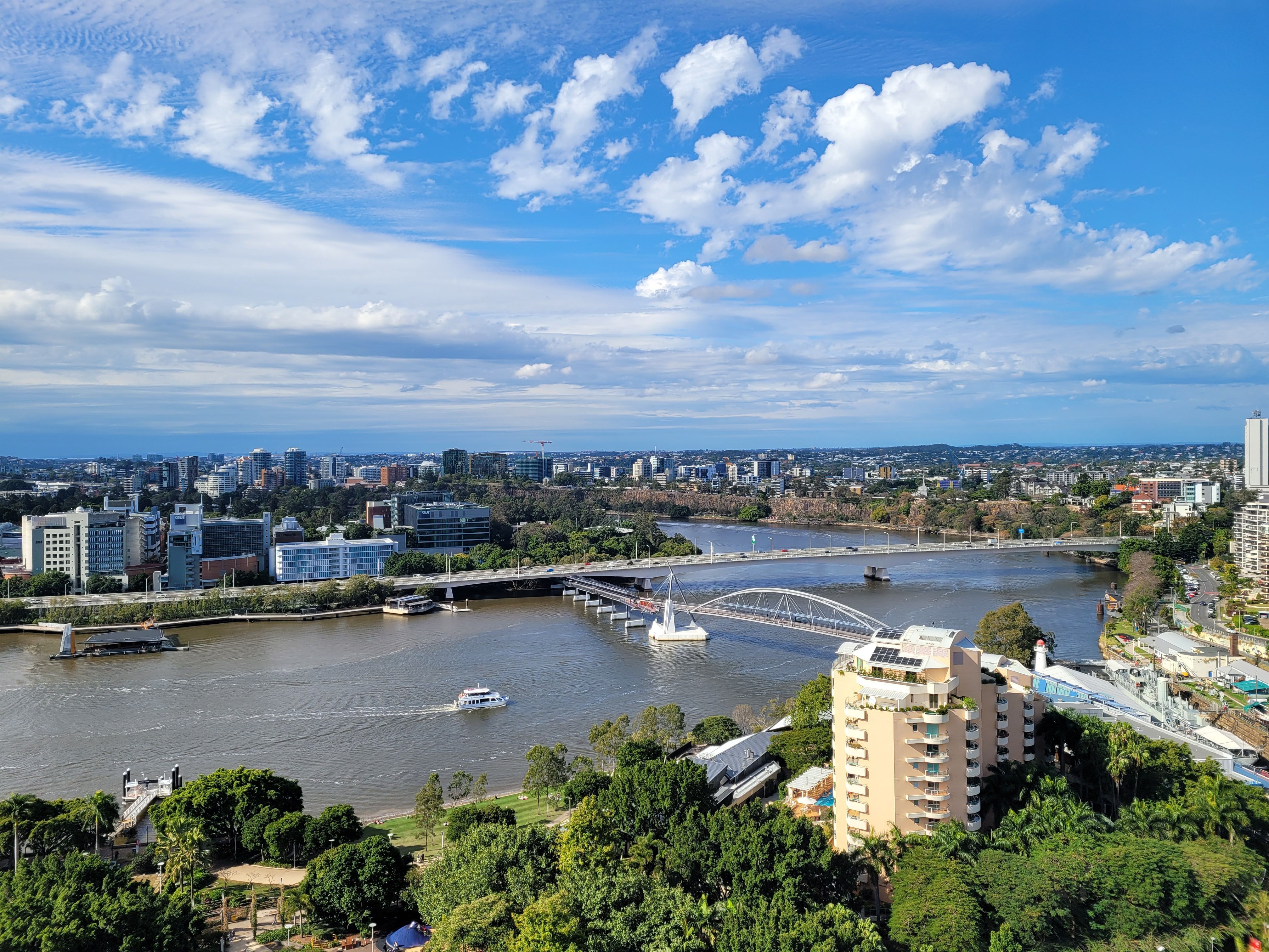 Curved Bridge Photos, Download The BEST Free Curved Bridge Stock Photos ...