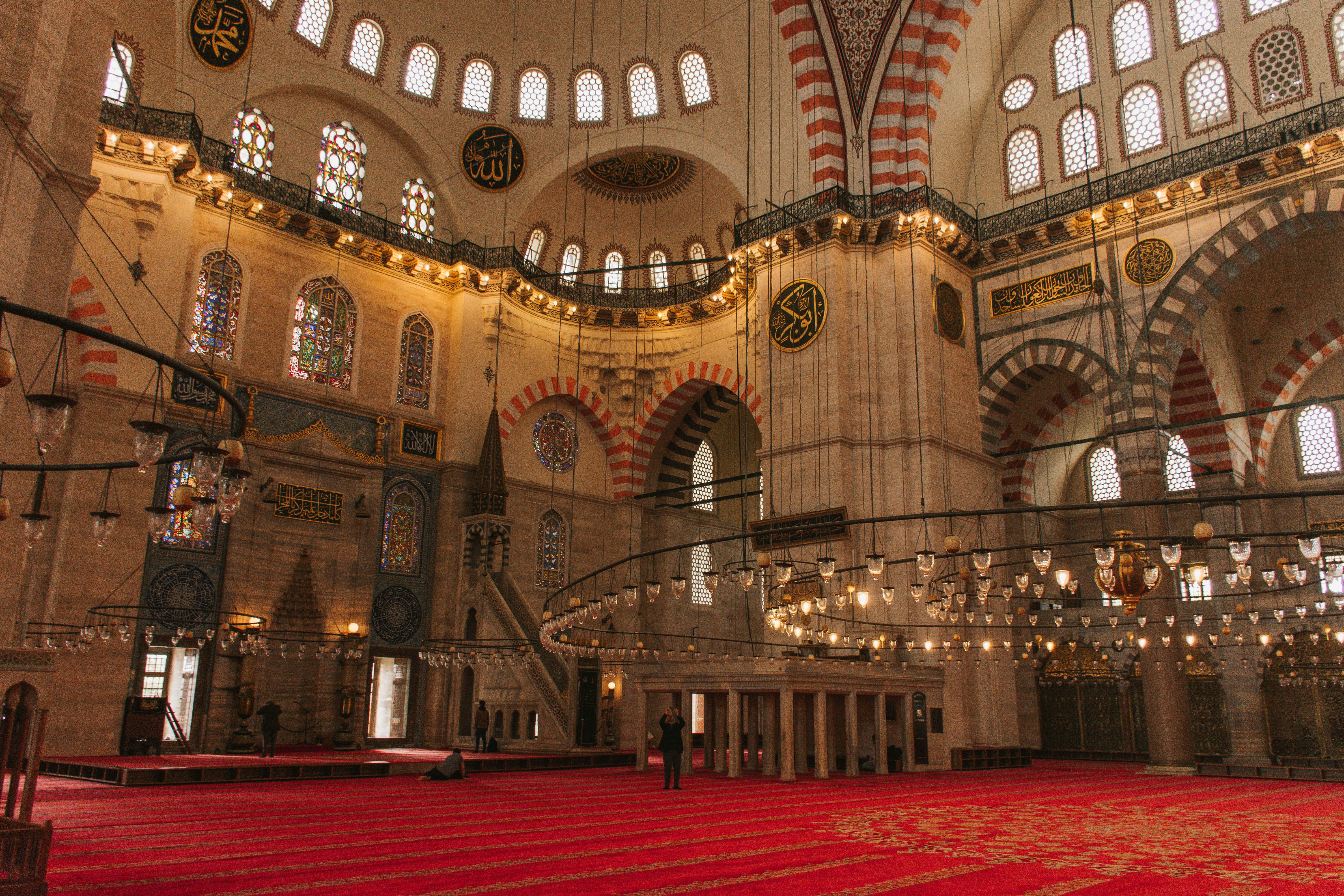 Ornamented Interior of Suleymaniye Mosque · Free Stock Photo