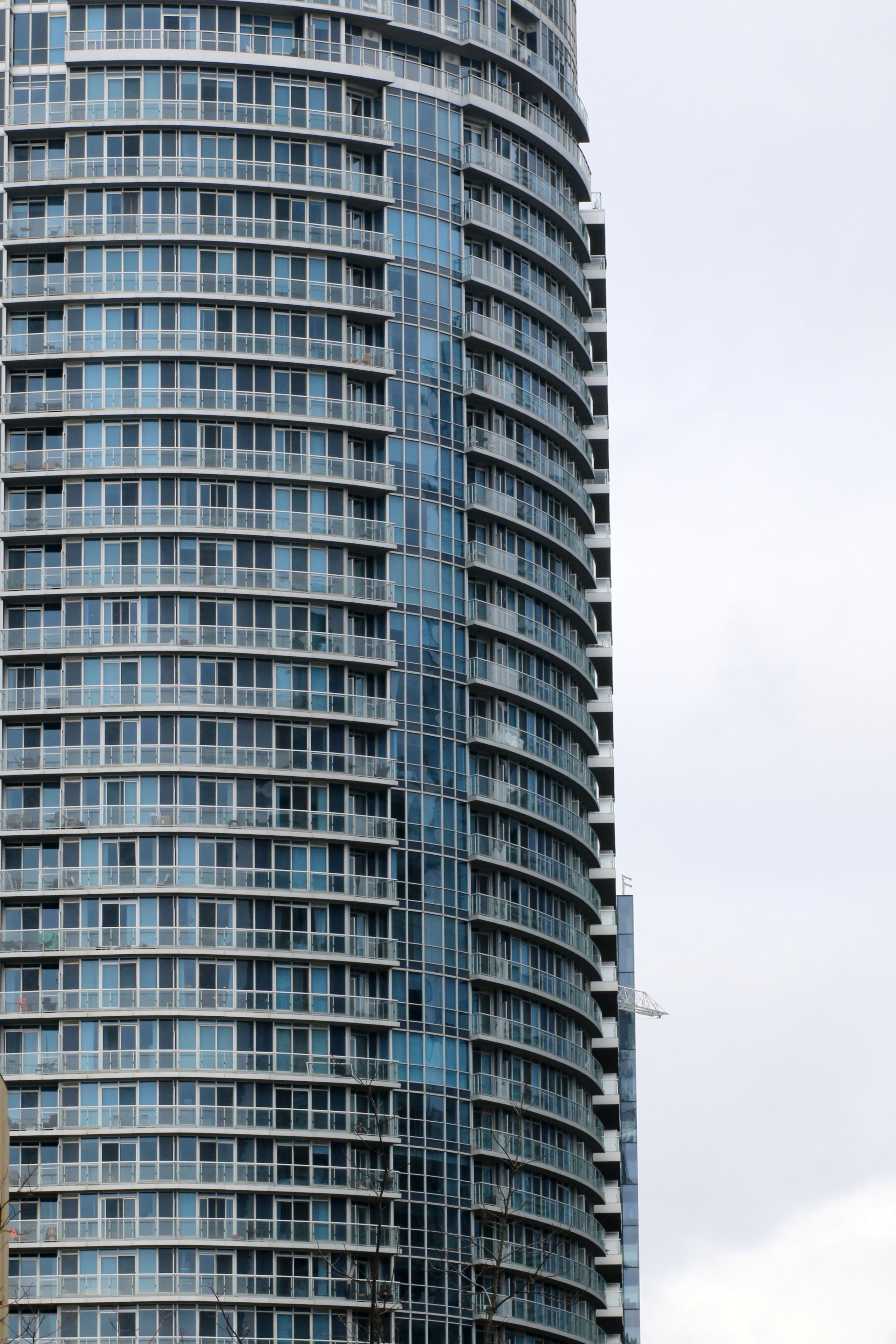 Close-up of the Facade of a Modern Skyscraper in City · Free Stock Photo