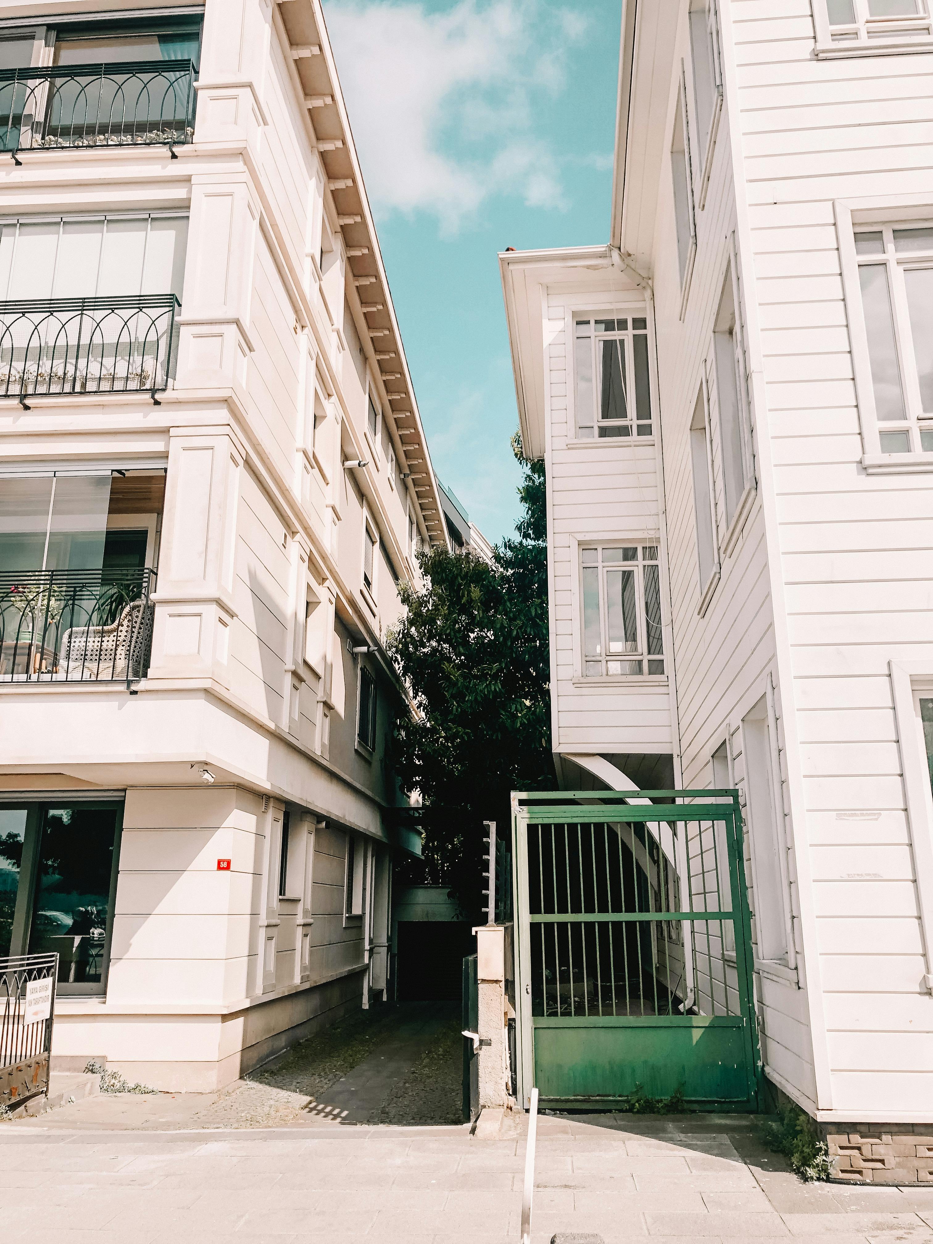 Photo of Alley Between Buildings · Free Stock Photo
