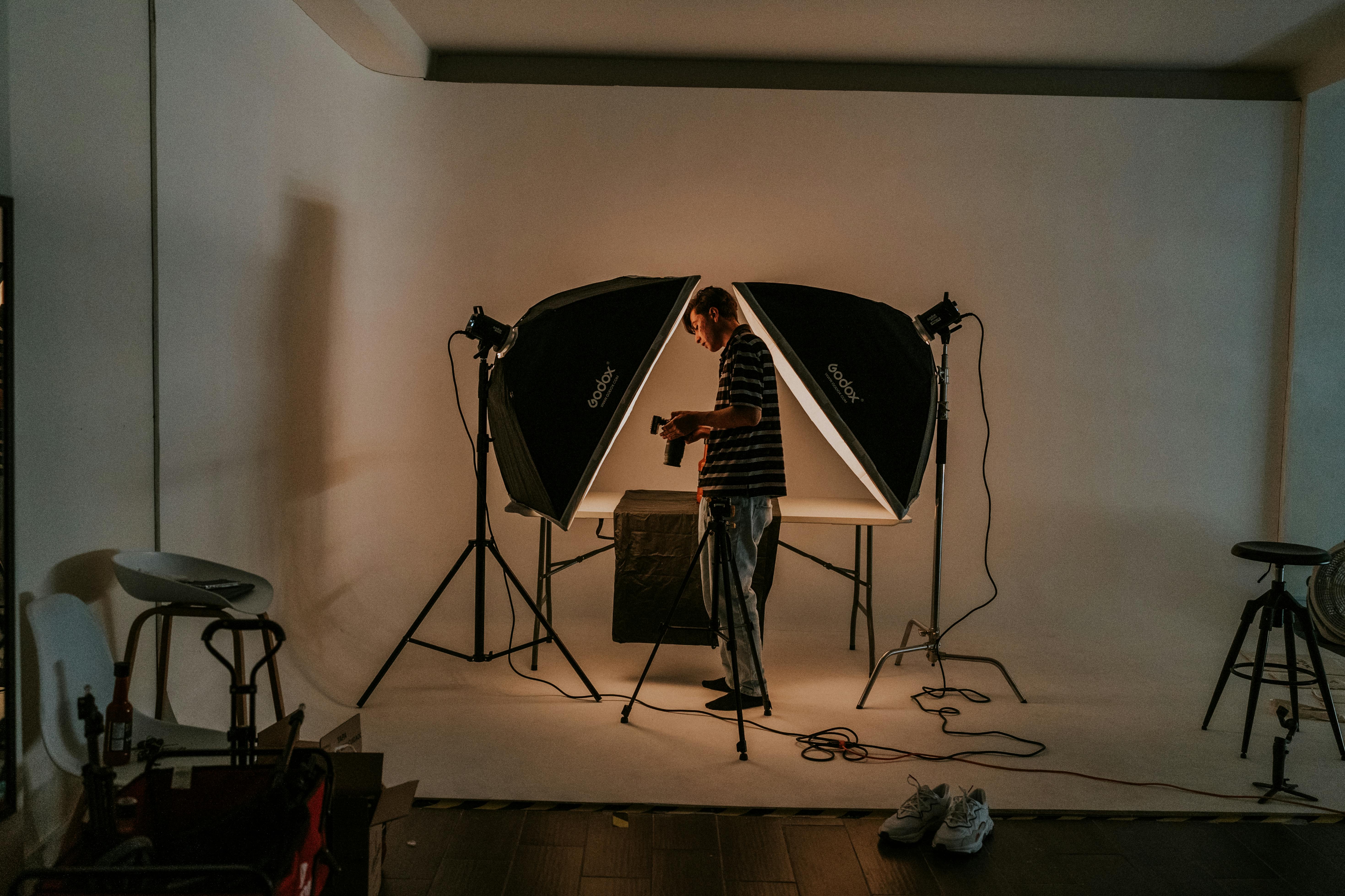 Photo Studio With White Wooden Framed Wall Mirror · Free Stock Photo
