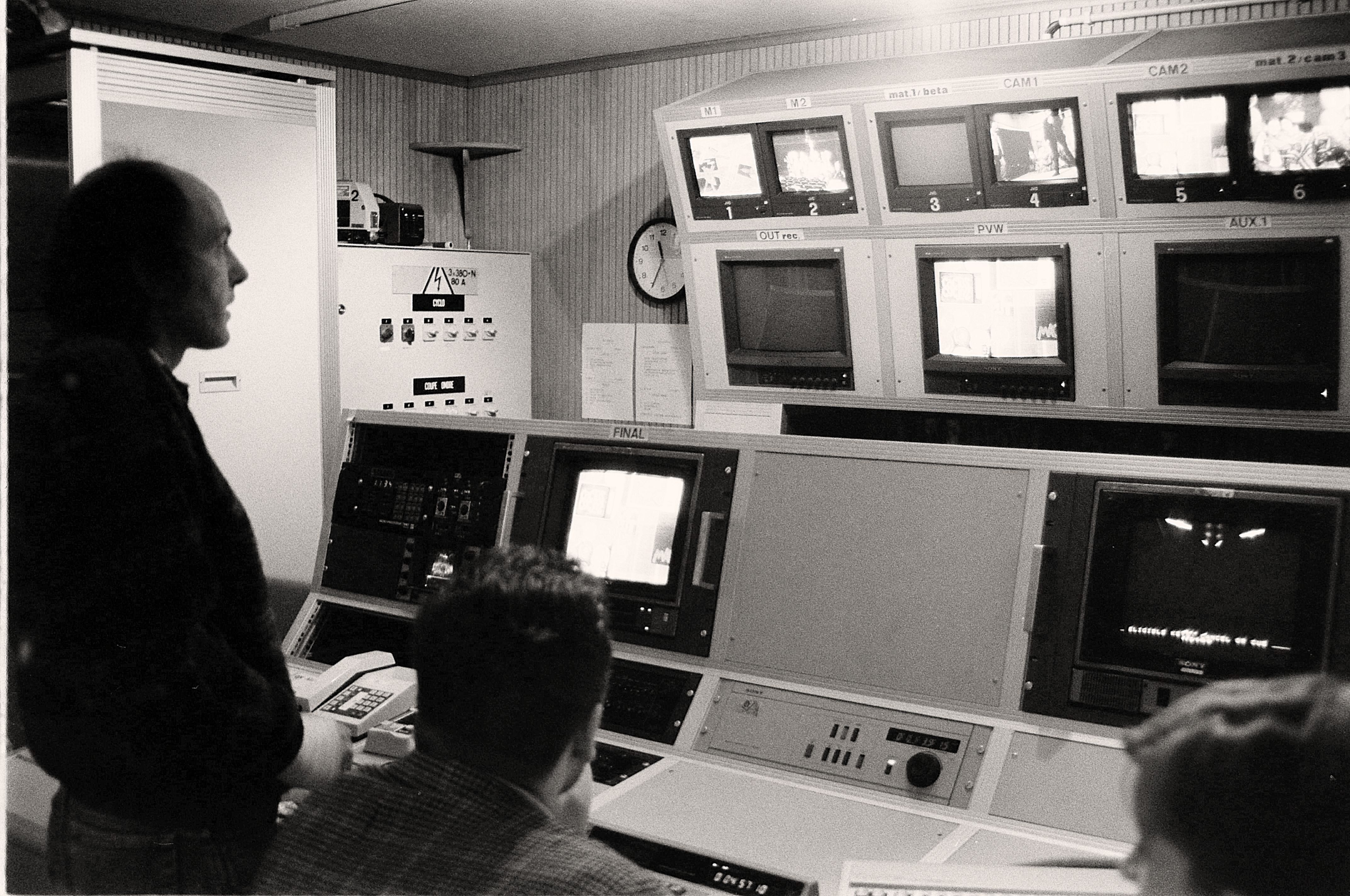 Control Room Photos, Download The BEST Free Control Room Stock Photos ...