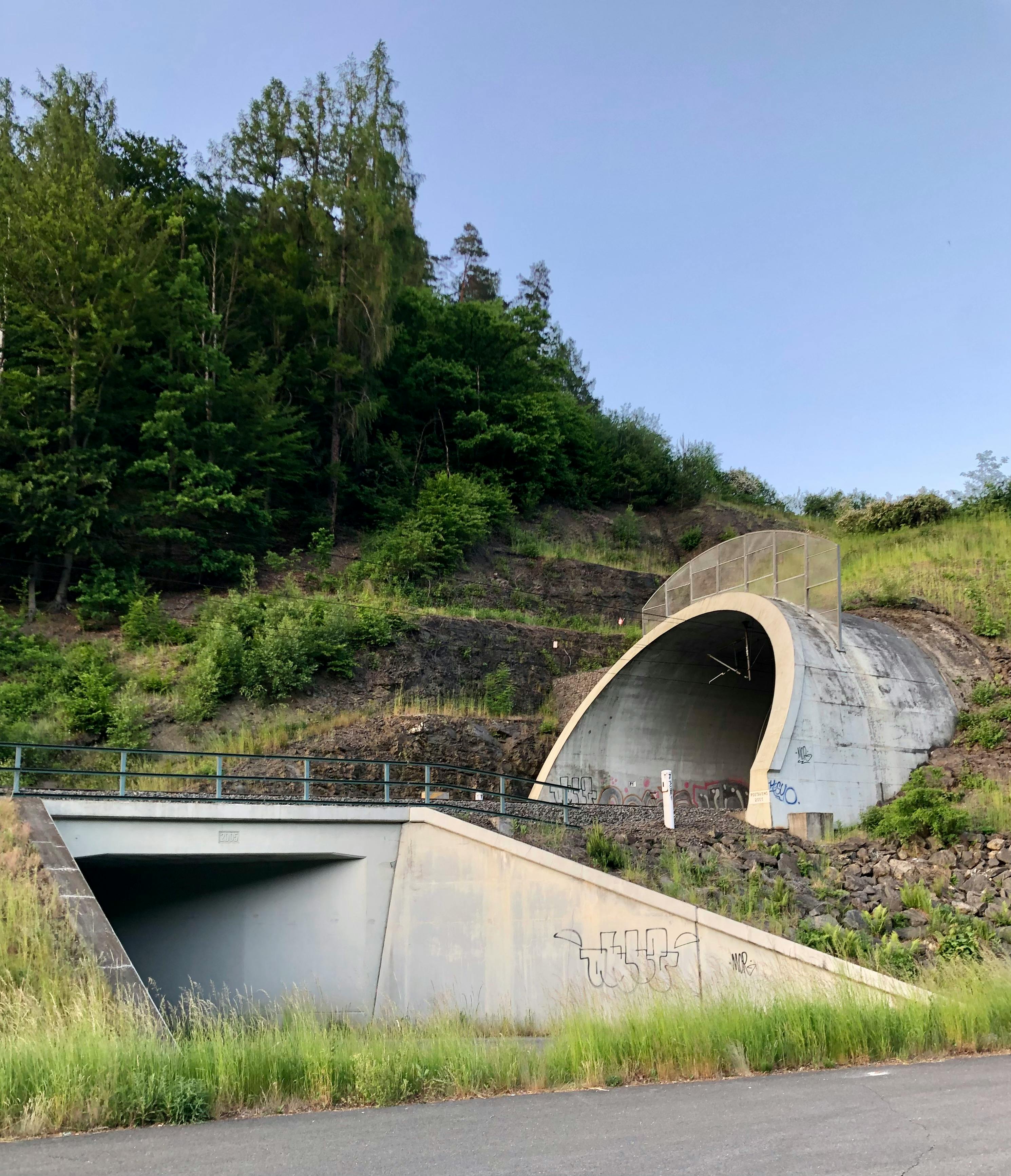 Tunnels Photos, Download The BEST Free Tunnels Stock Photos & HD Images