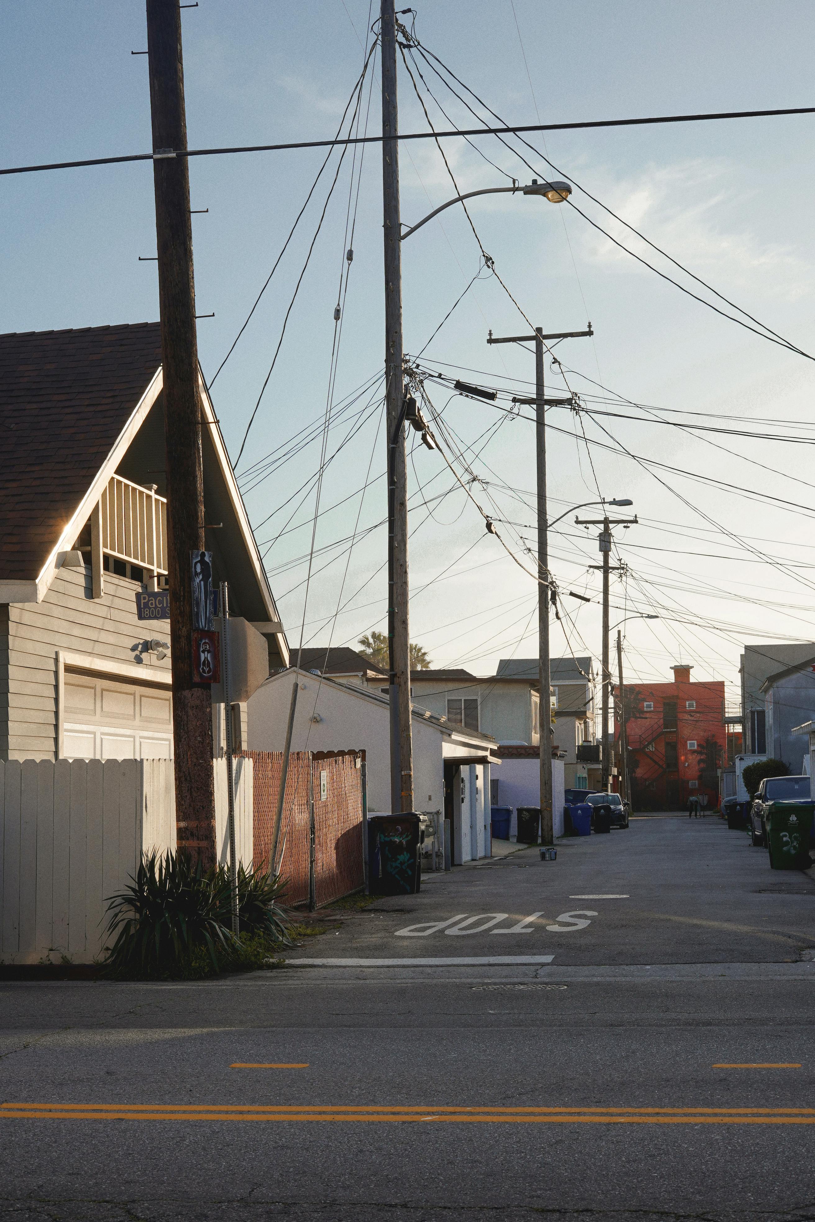 Houses On Street Photos, Download The BEST Free Houses On Street Stock ...
