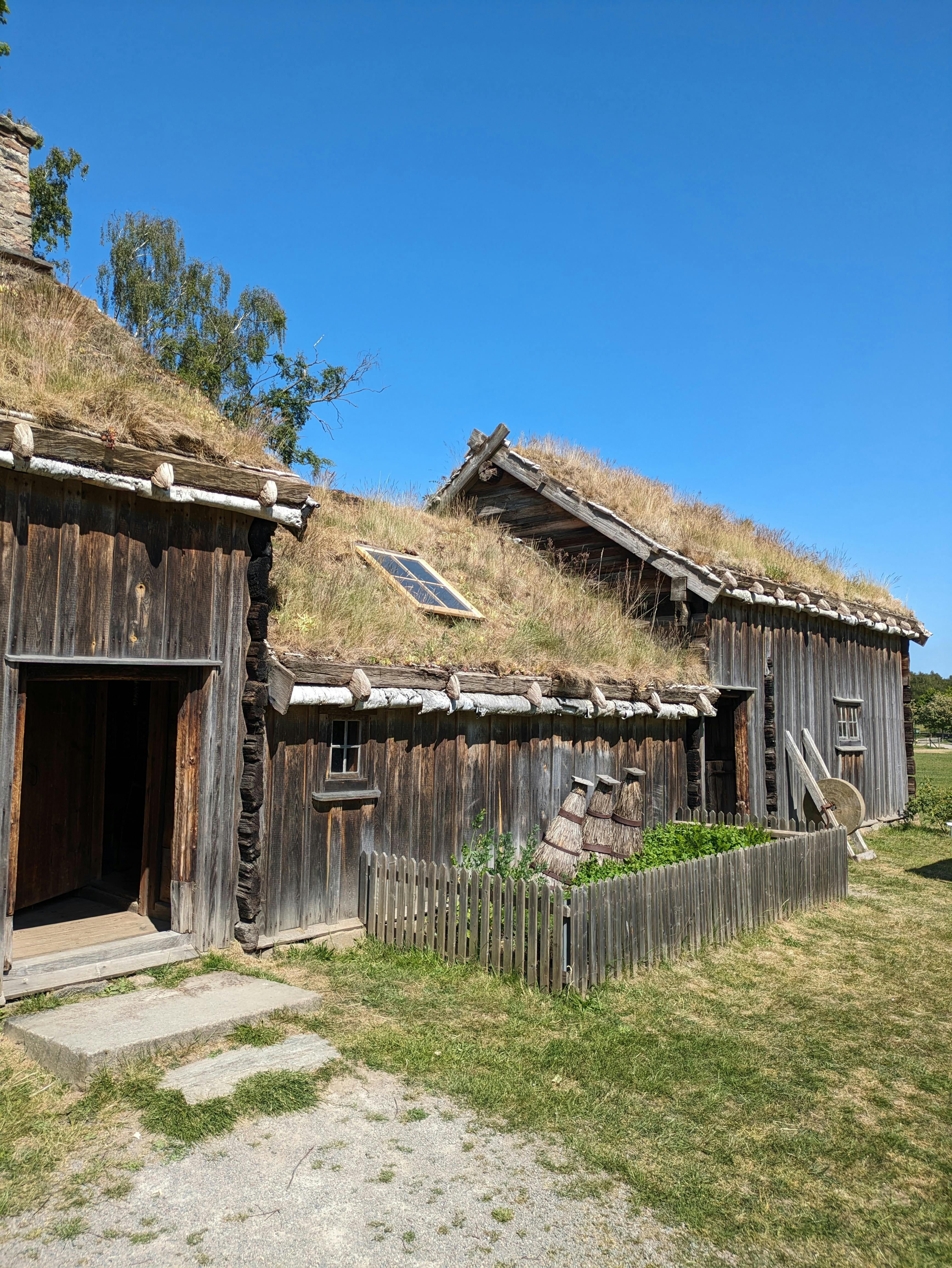 Luxus Huts Photos, Download The BEST Free Luxus Huts Stock Photos & HD ...