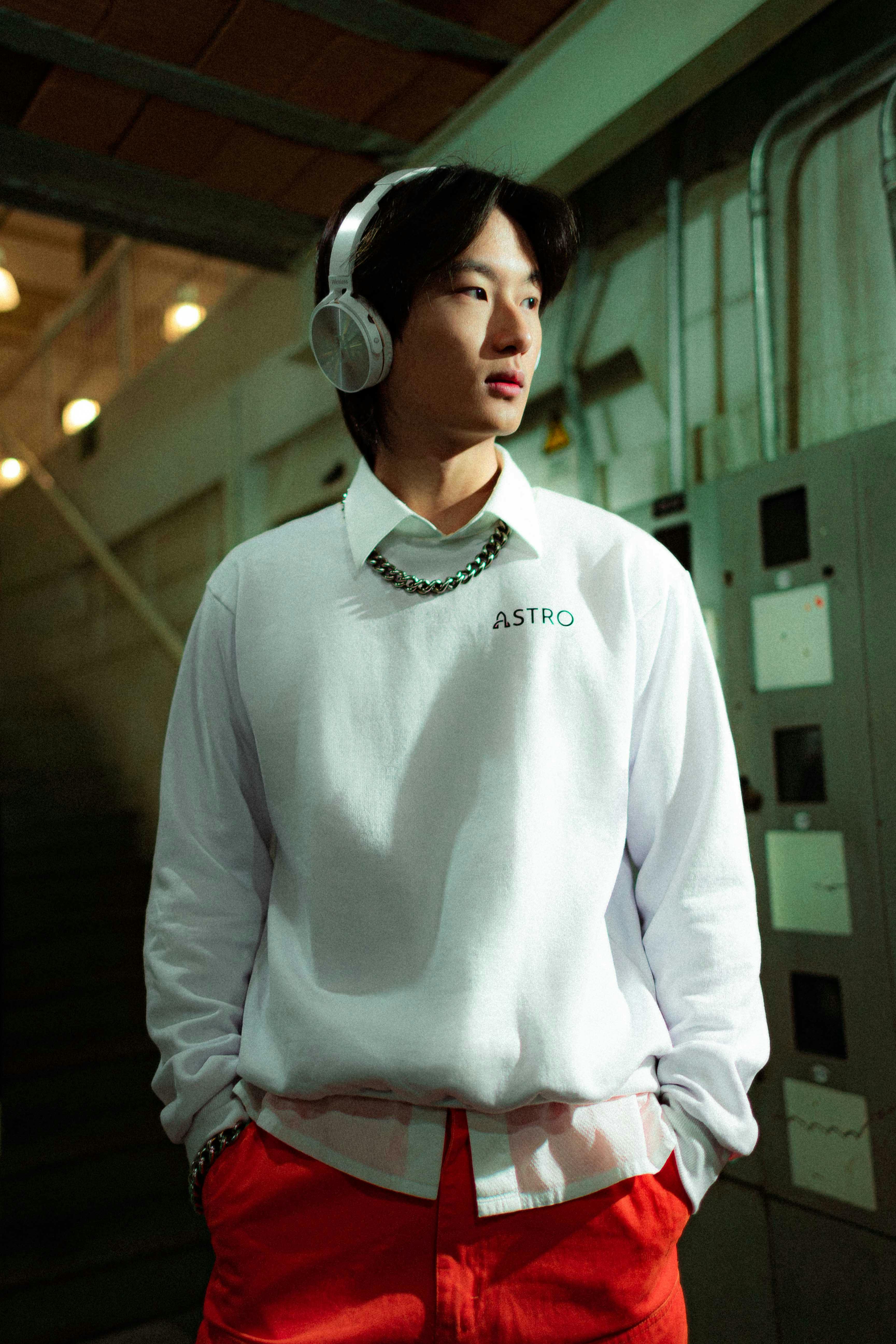 Sweatshirts Photos, Download The BEST Free Sweatshirts Stock Photos ...