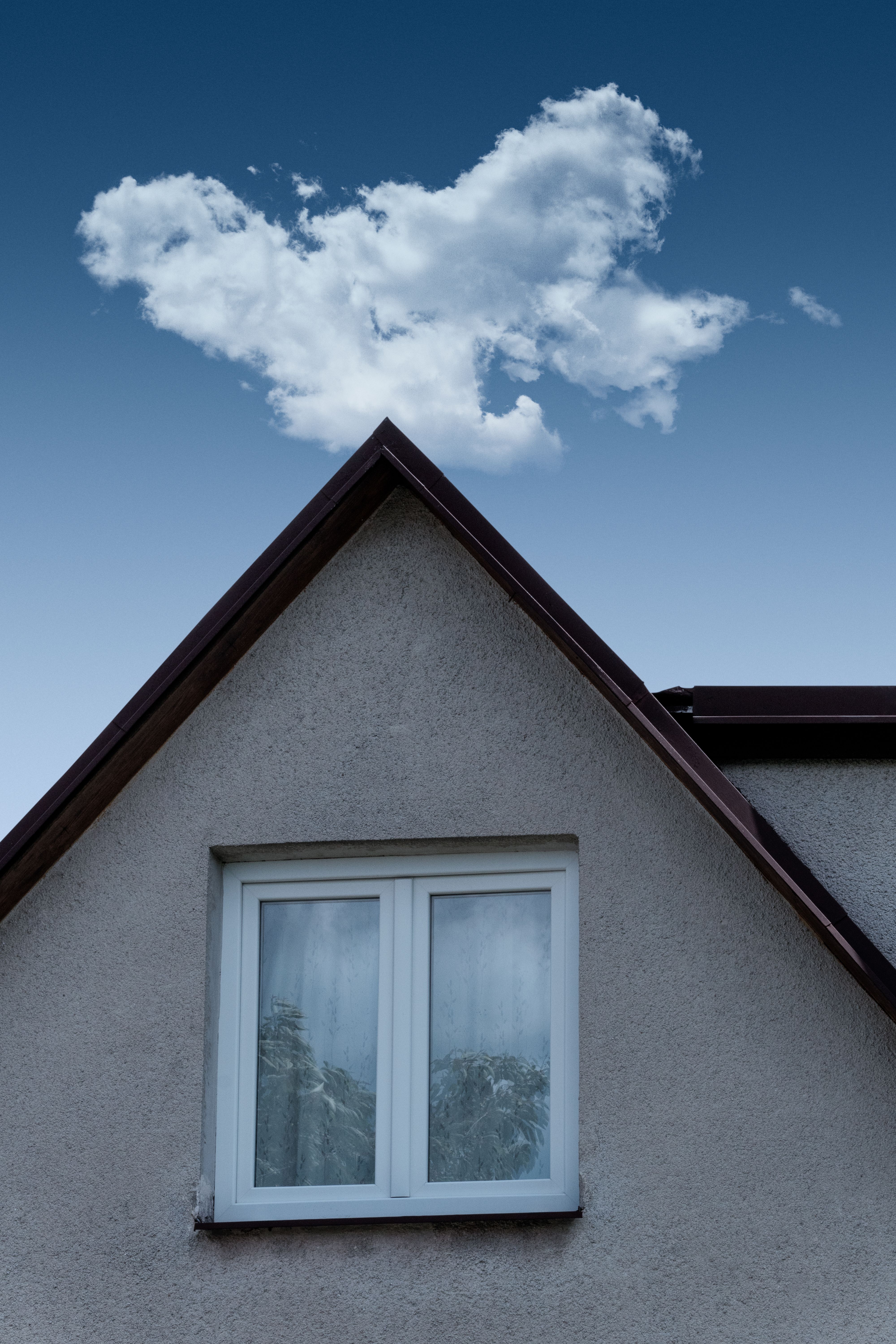 Simple Uneven Gable Roof House Photos, Download The BEST Free Simple ...