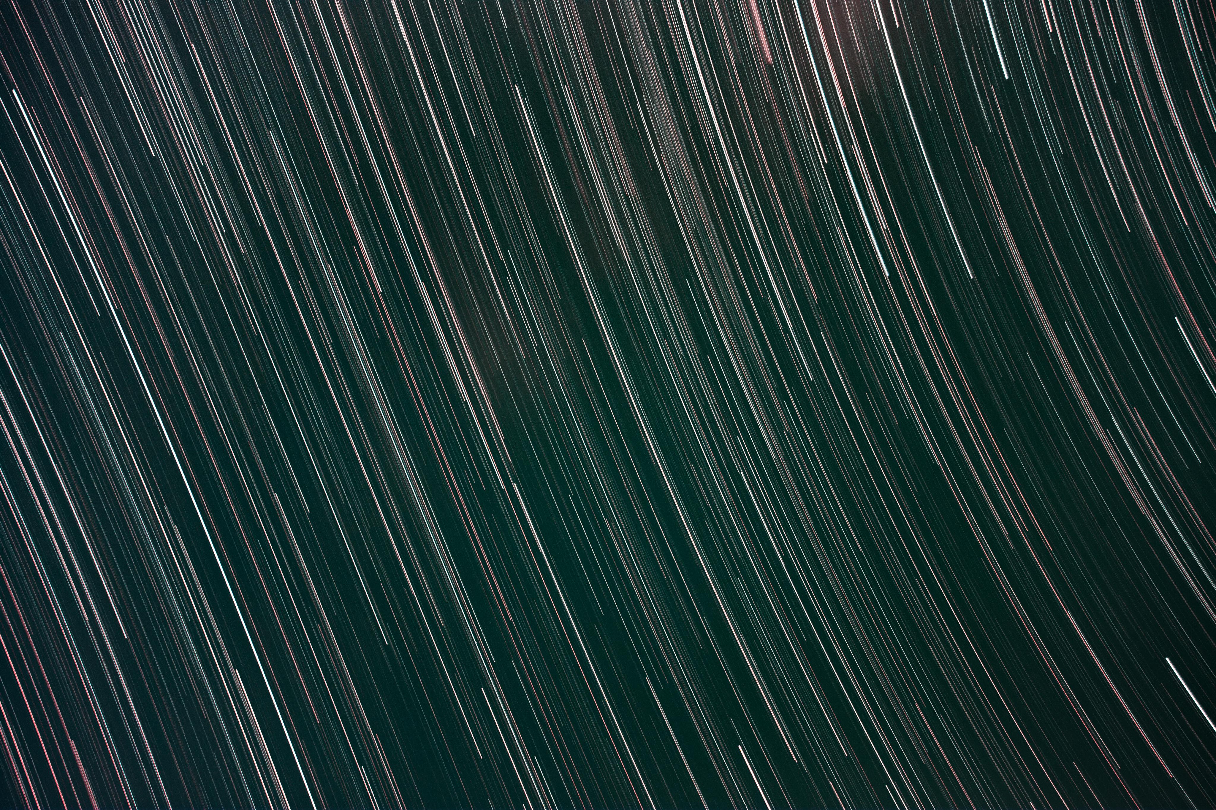 Abstract Lines of Lights · Free Stock Photo