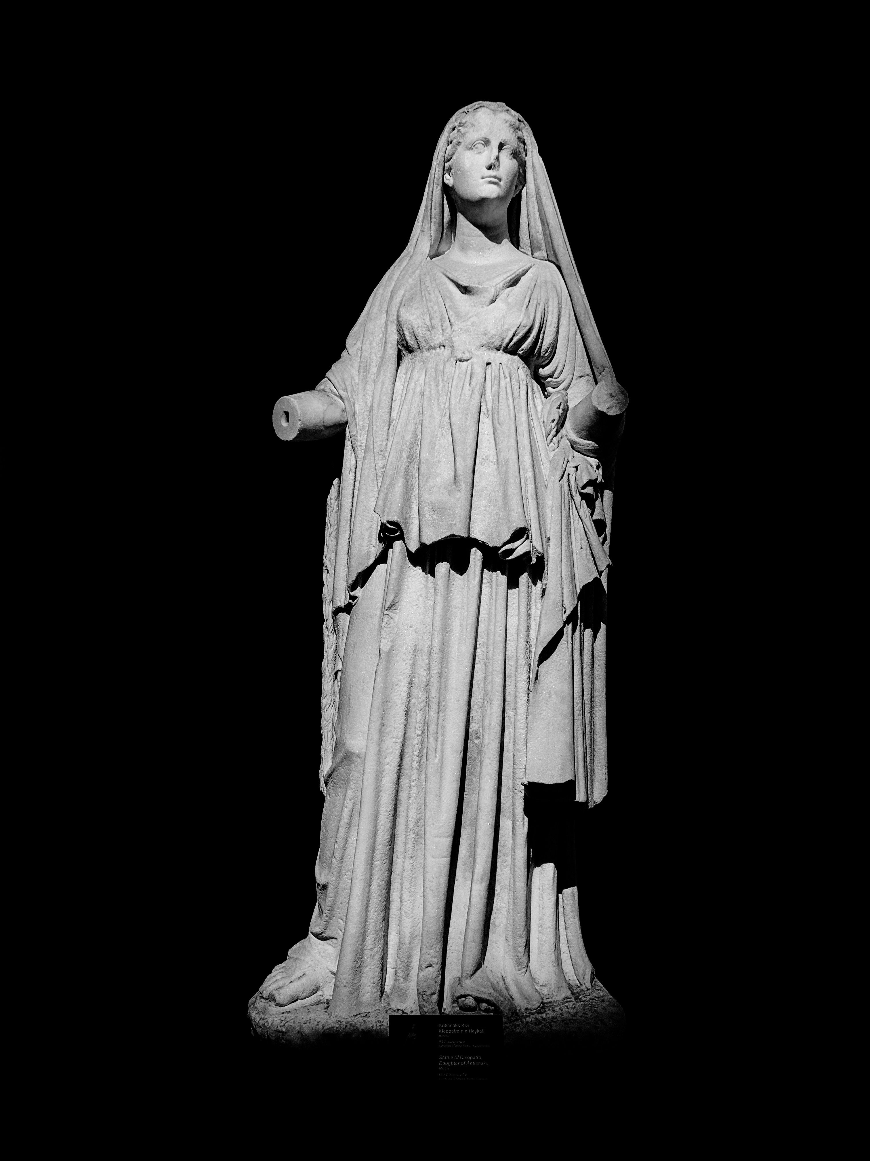Marble Sculpture on Black Background · Free Stock Photo