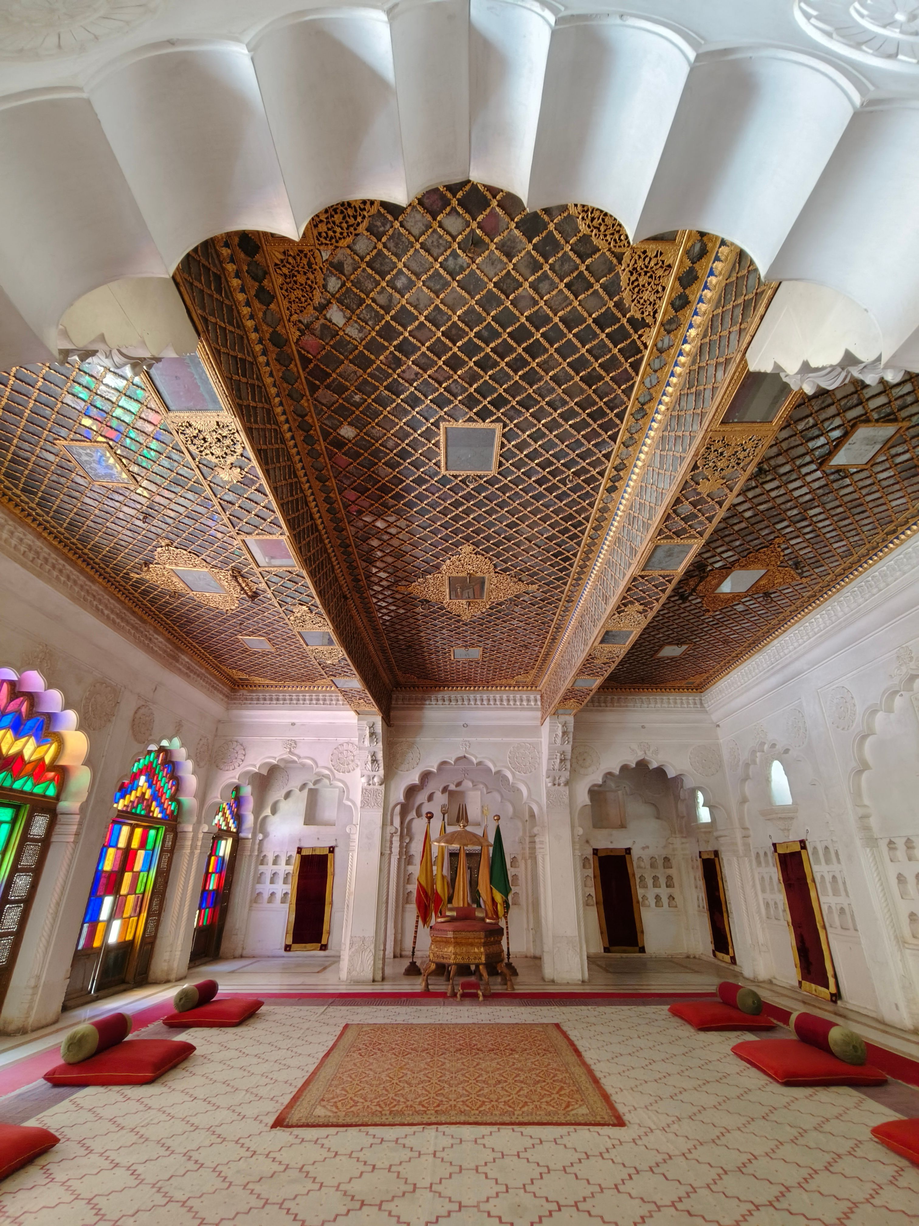 Interior of Temple · Free Stock Photo