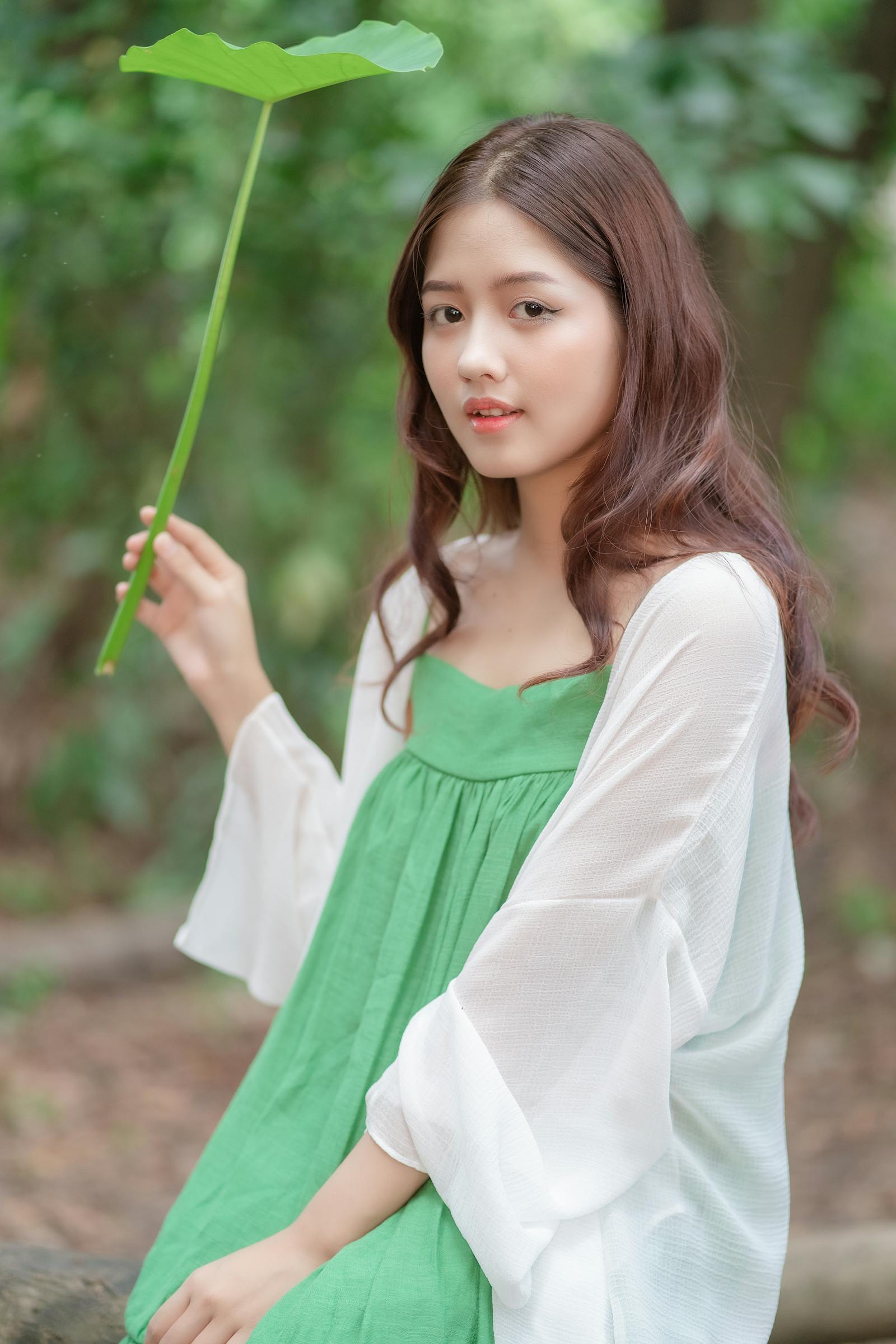 Model Outdoors Photos, Download The BEST Free Model Outdoors Stock ...