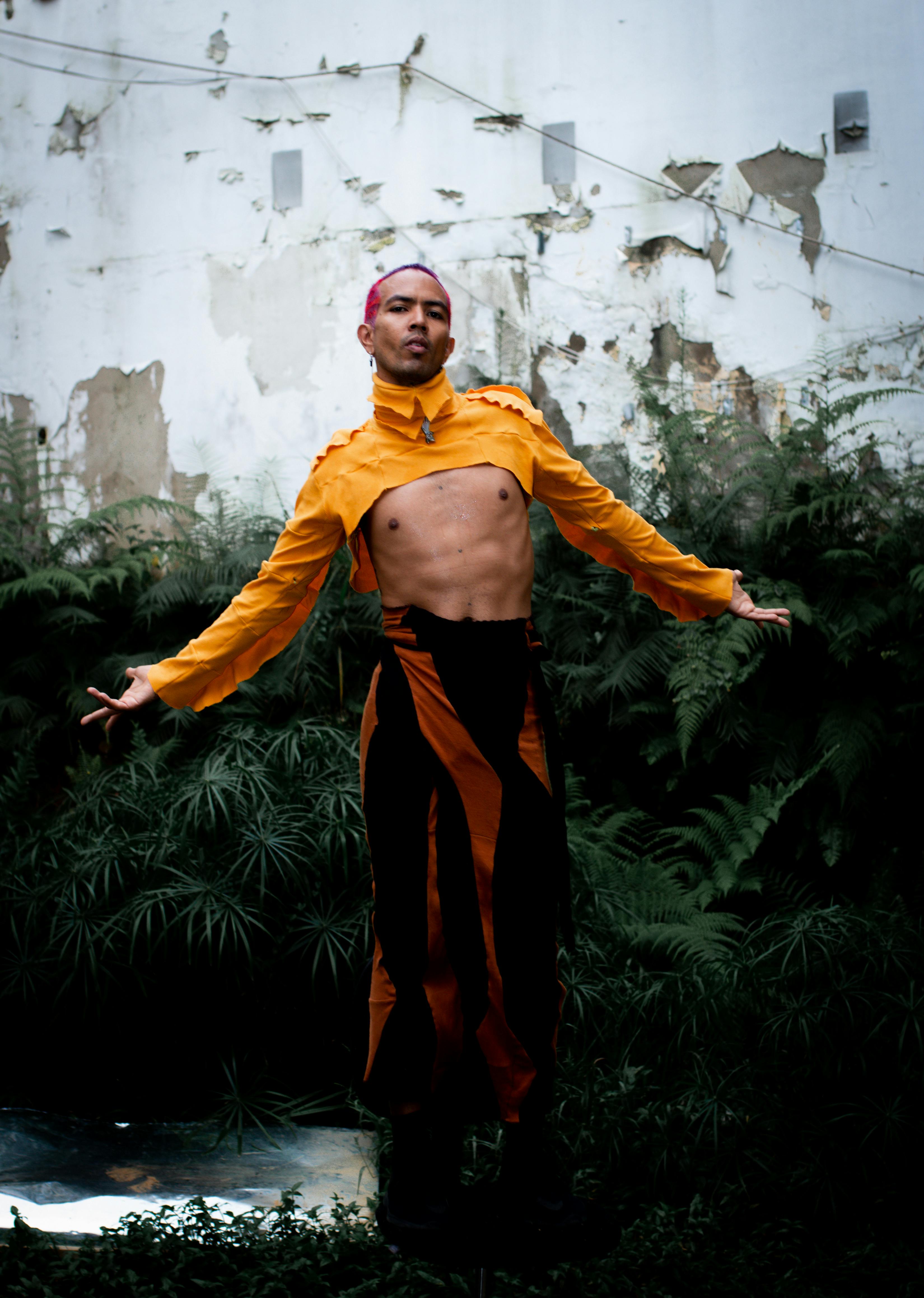 Hole Body Photos, Download The BEST Free Hole Body Stock Photos & HD Images