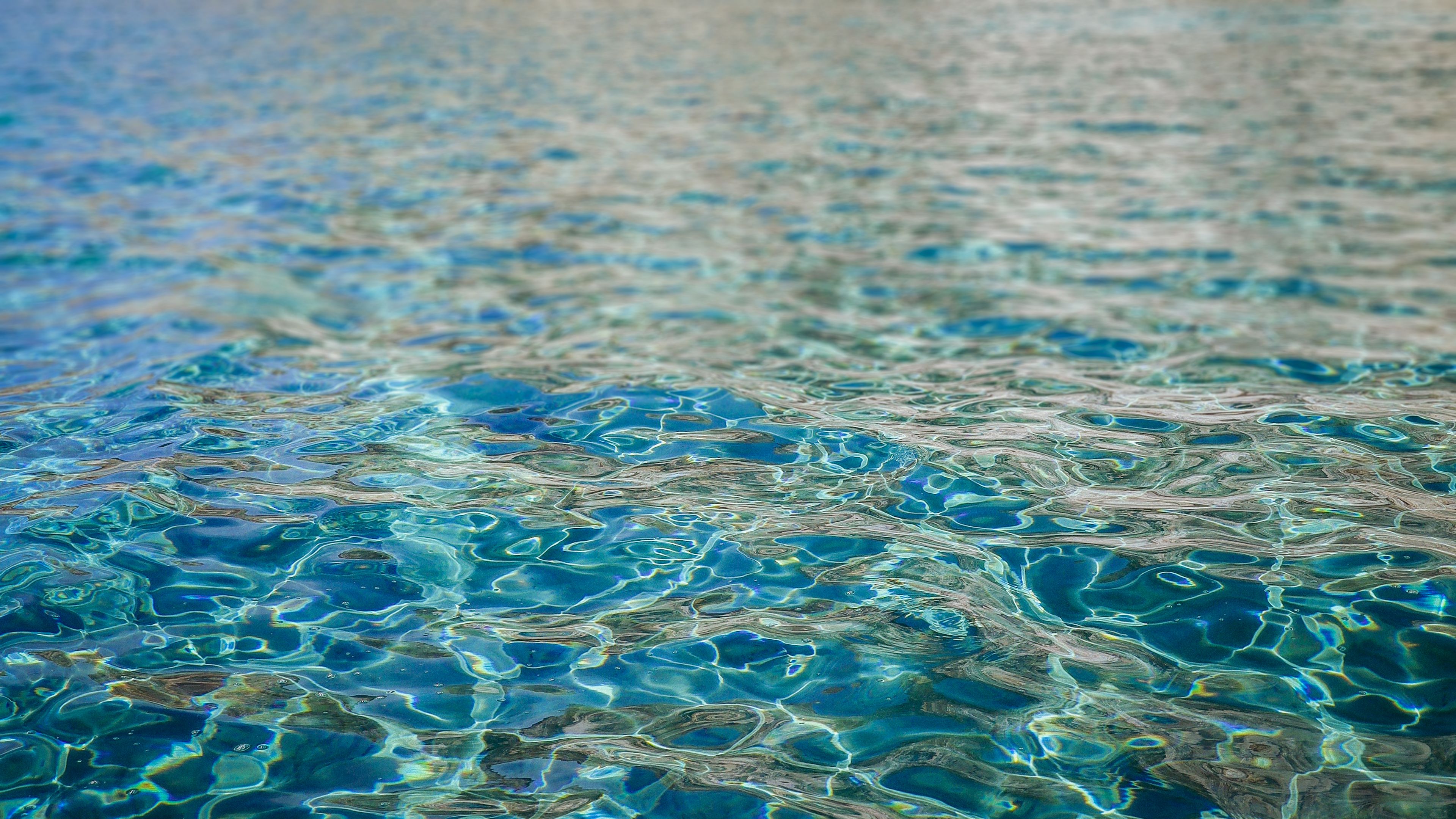 A close up of the water in a pool · Free Stock Photo