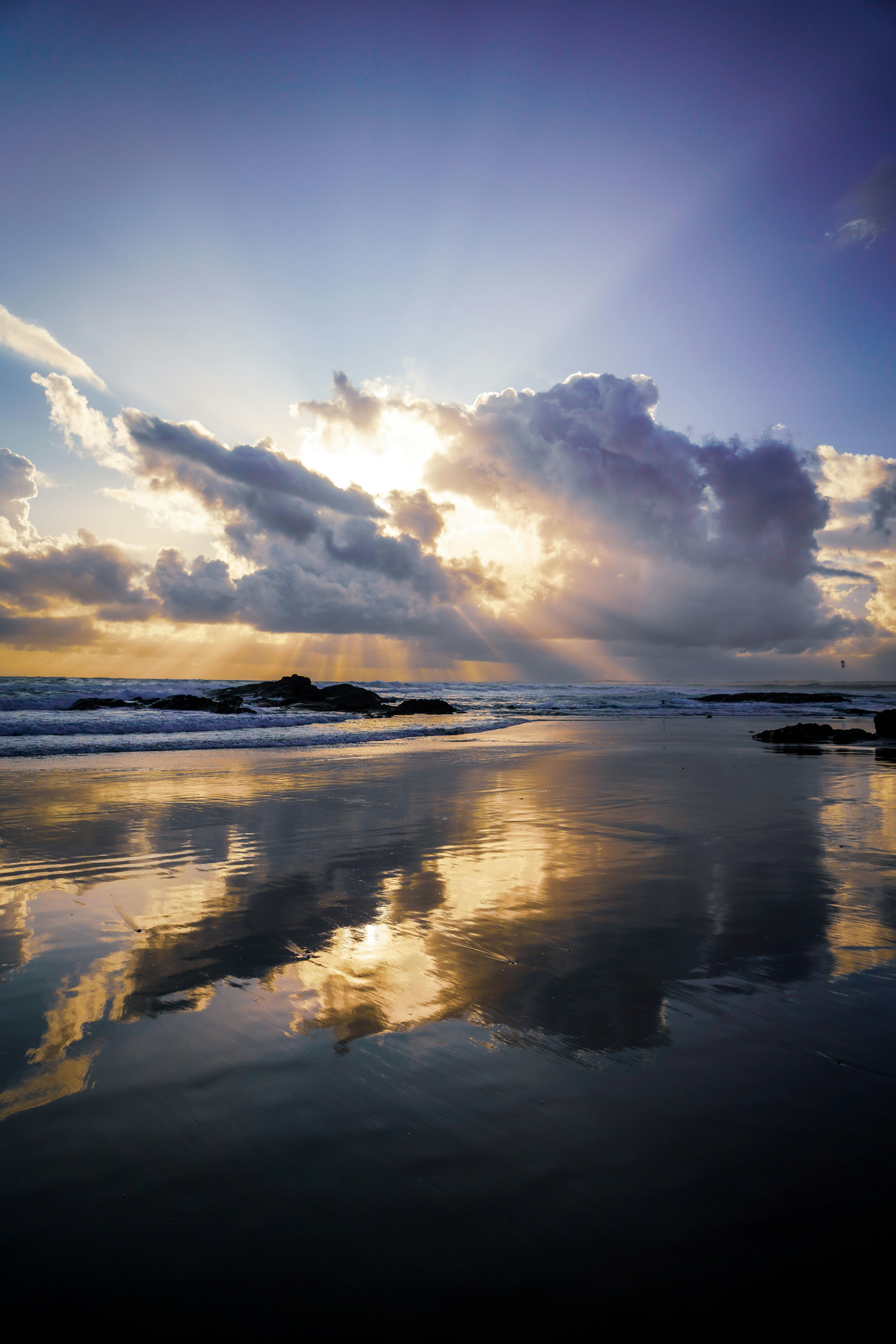 Large Body of Water during Sunset · Free Stock Photo