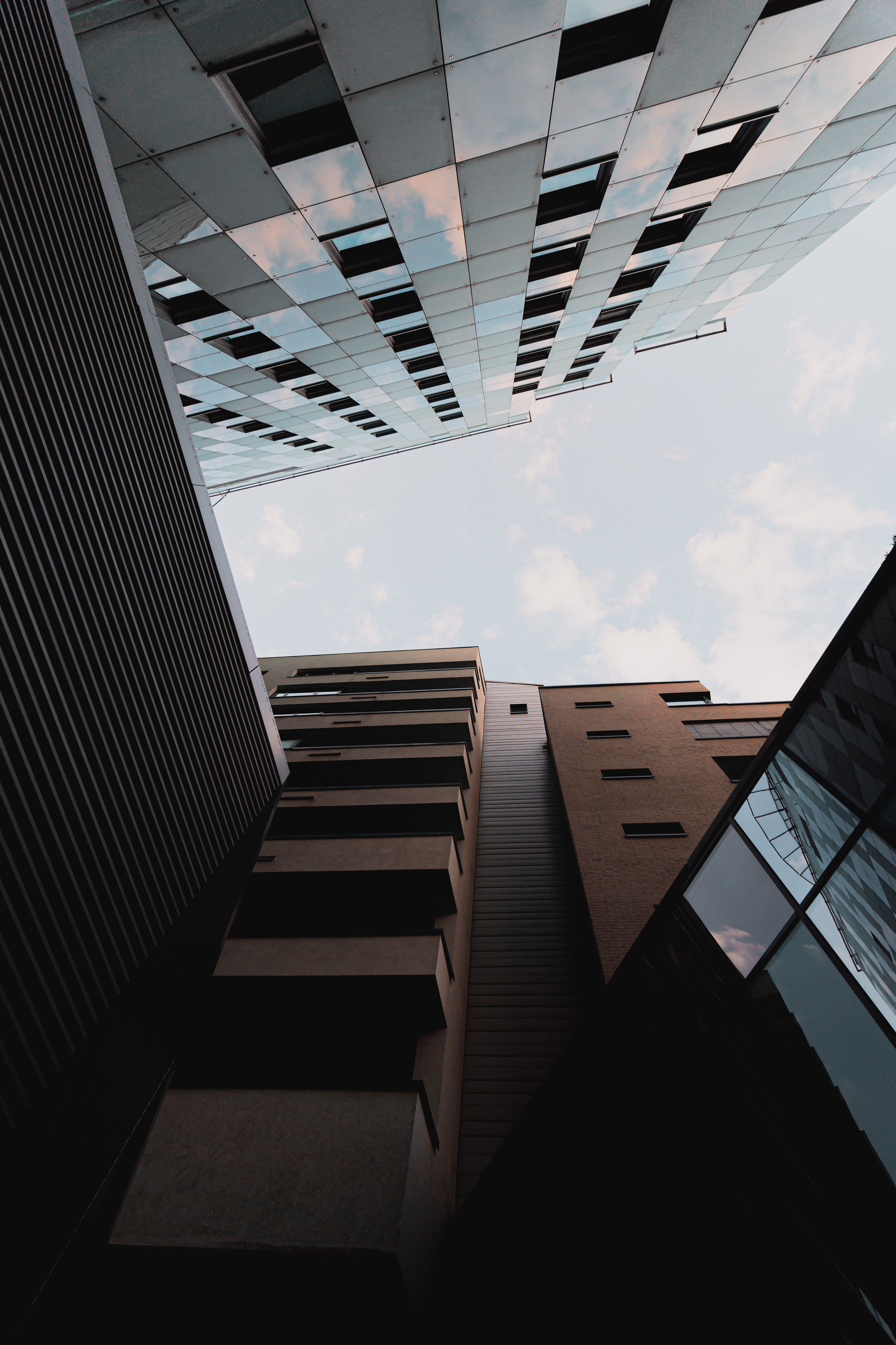 Low Angle Photography of a Building · Free Stock Photo