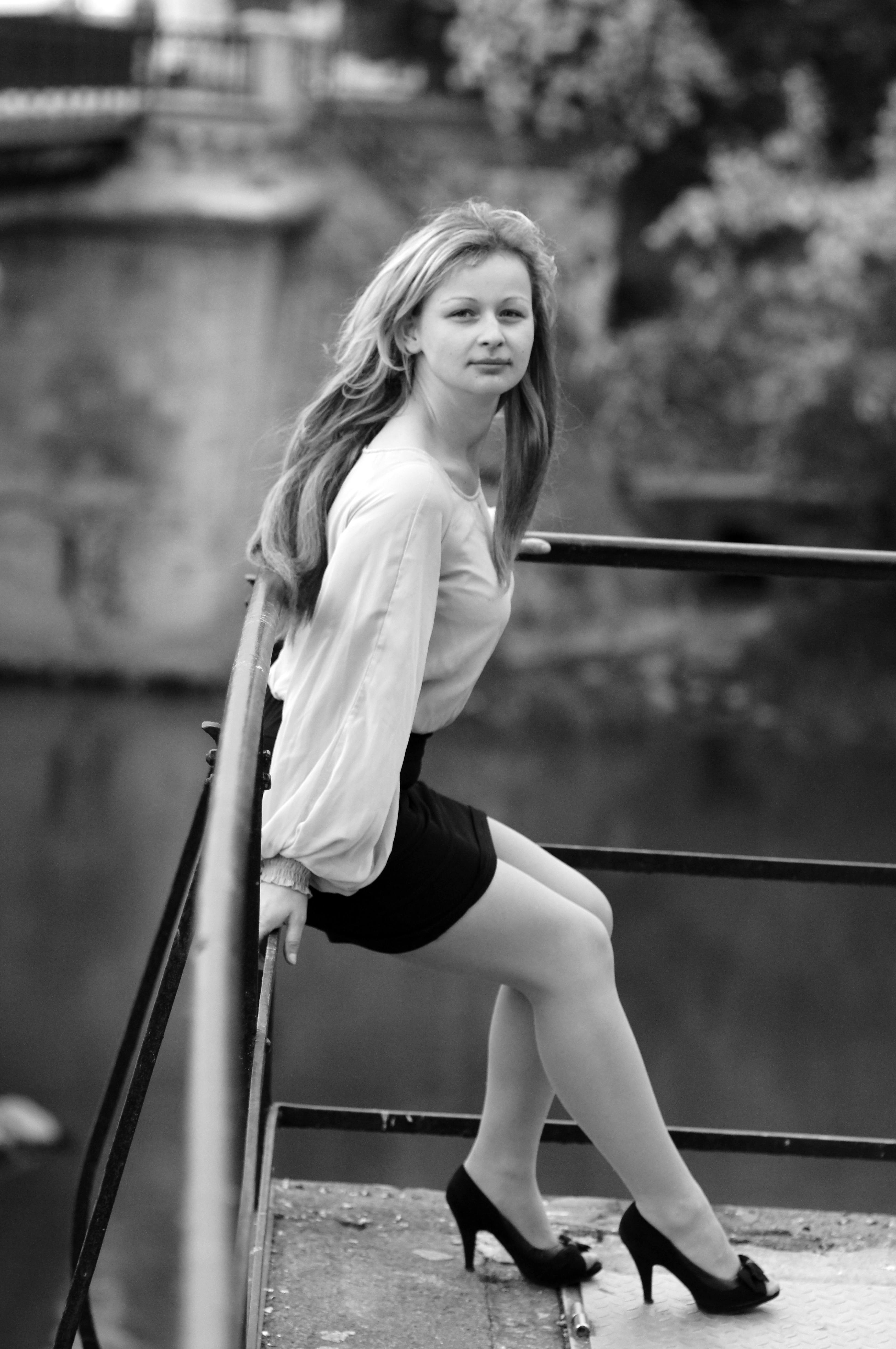 Woman Outside Photos, Download The BEST Free Woman Outside Stock Photos ...