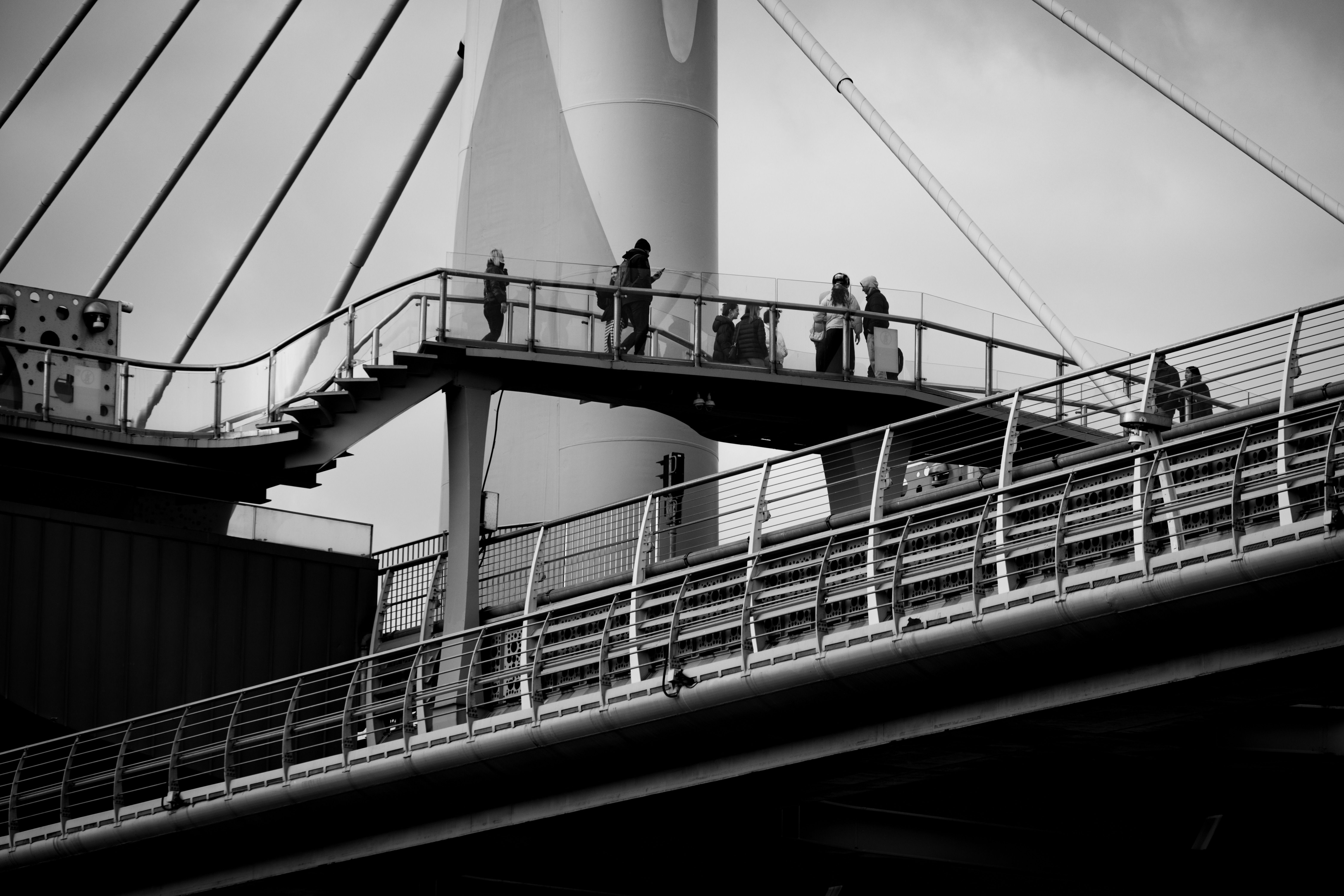 Walking Human Photos, Download The BEST Free Walking Human Stock Photos ...