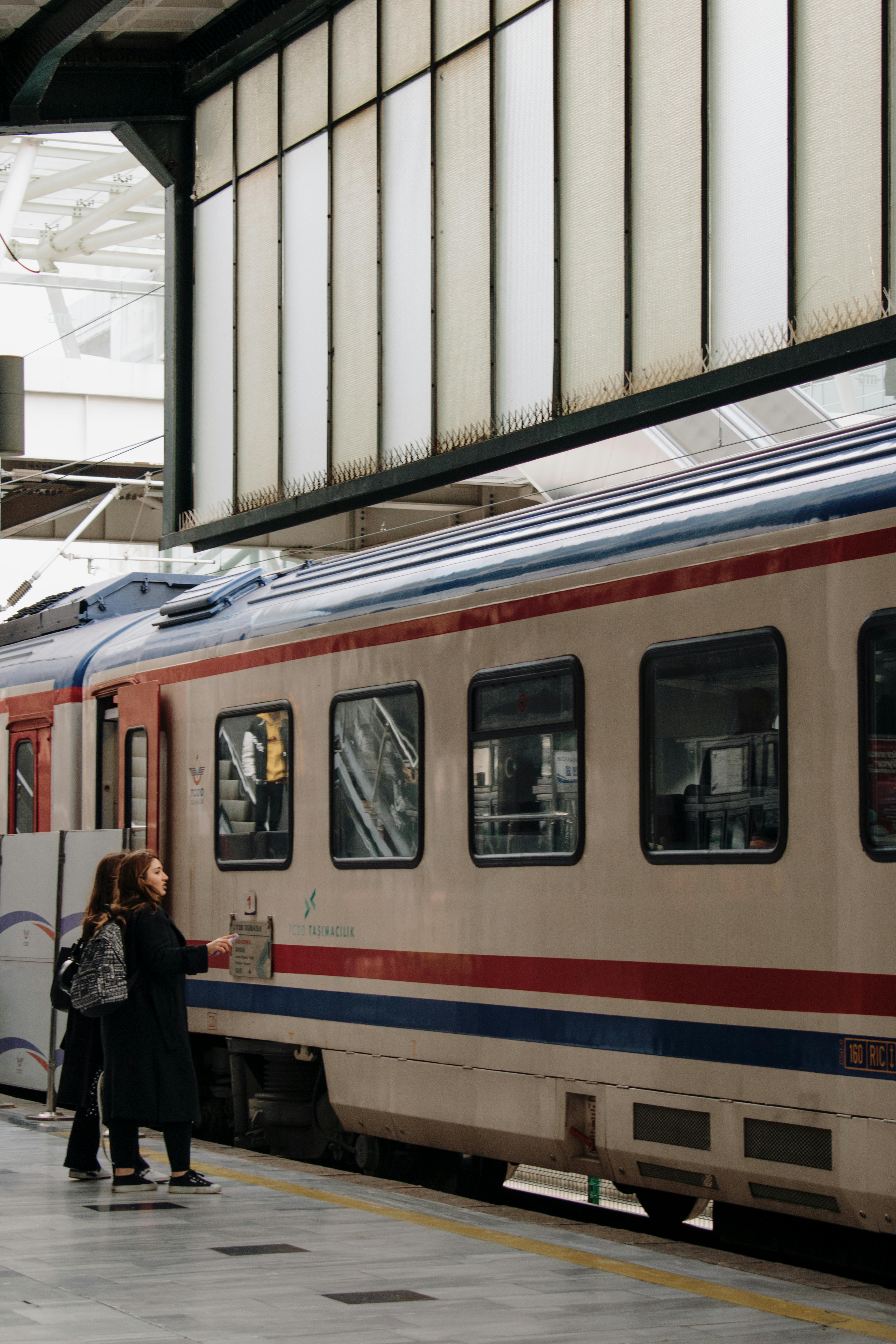 Globalna Platform Photos, Download The BEST Free Globalna Platform ...