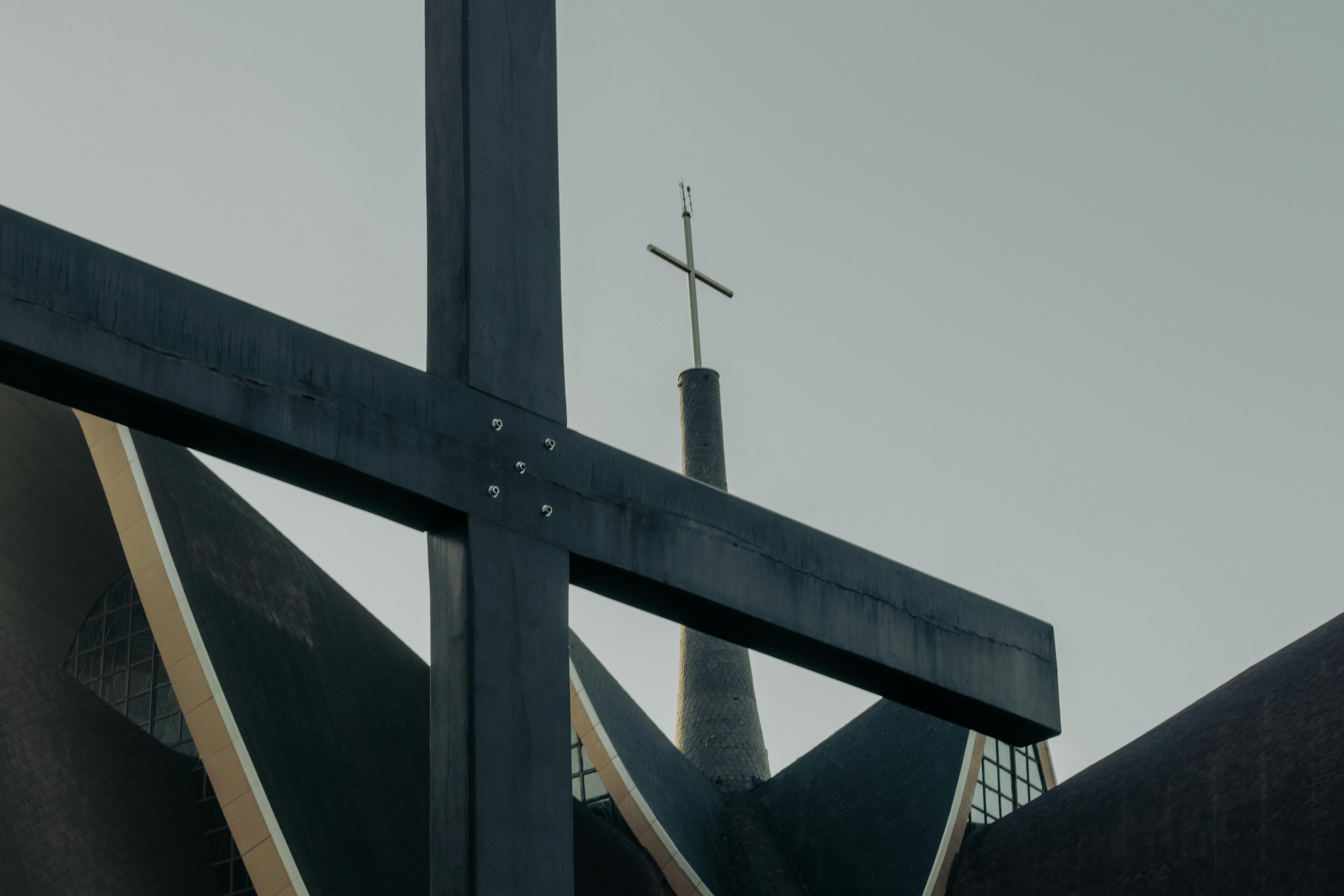 Cross on Christian Cathedral in Foz do Iguacu, Brazil · Free Stock Photo