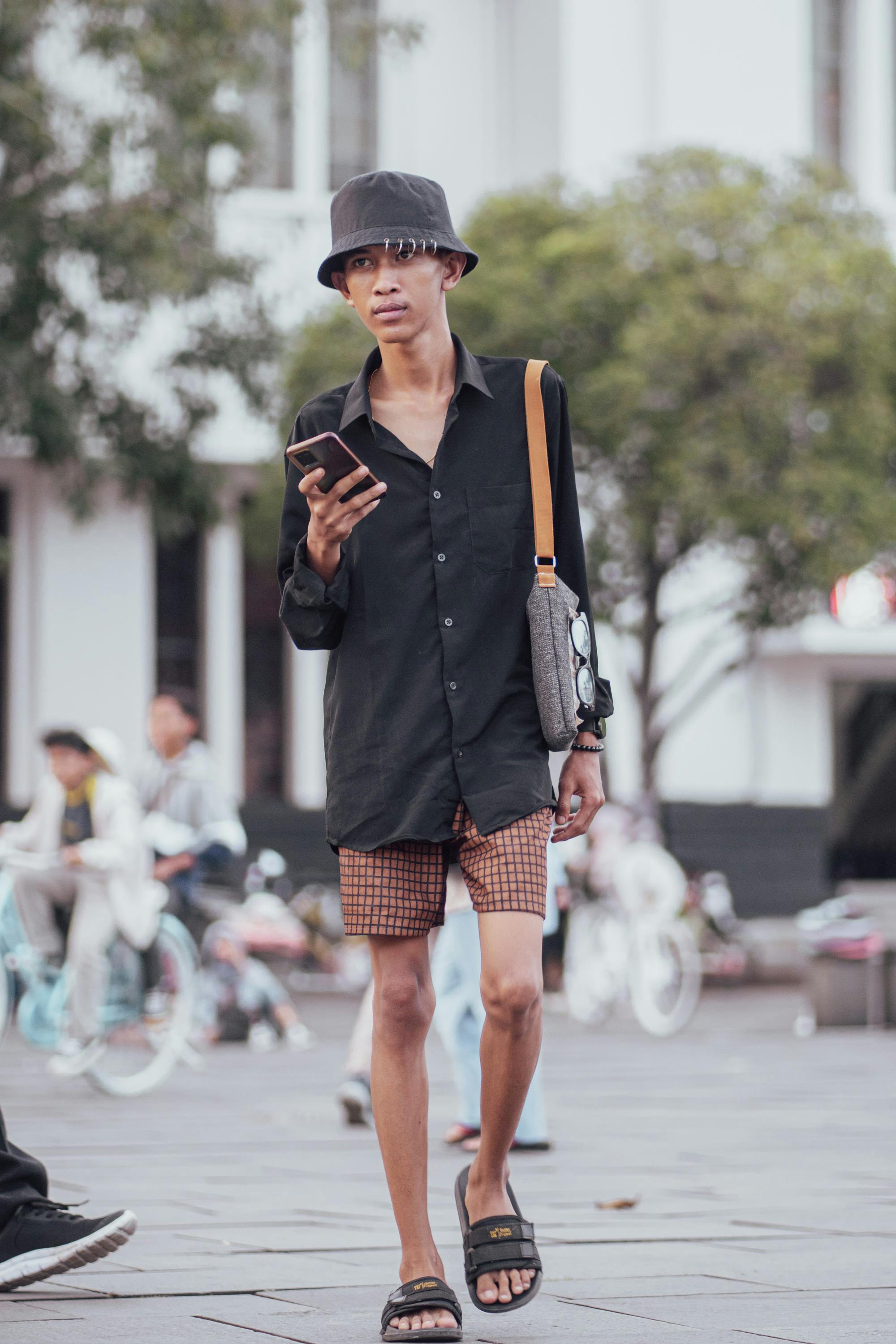 Crossbody Bag Photos, Download The BEST Free Crossbody Bag Stock Photos ...