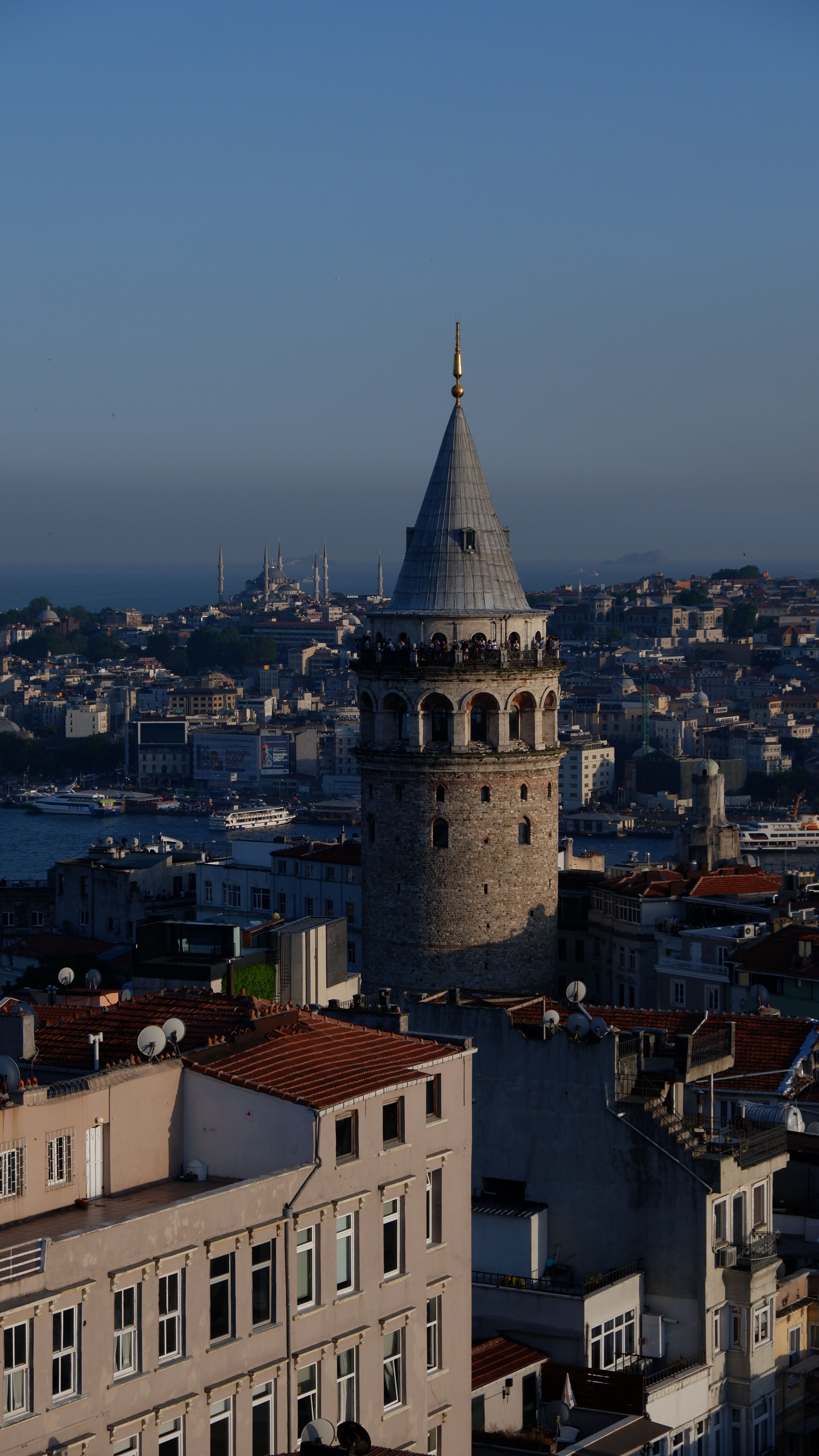 Maiden Tower in Istanbul at Sunset · Free Stock Photo