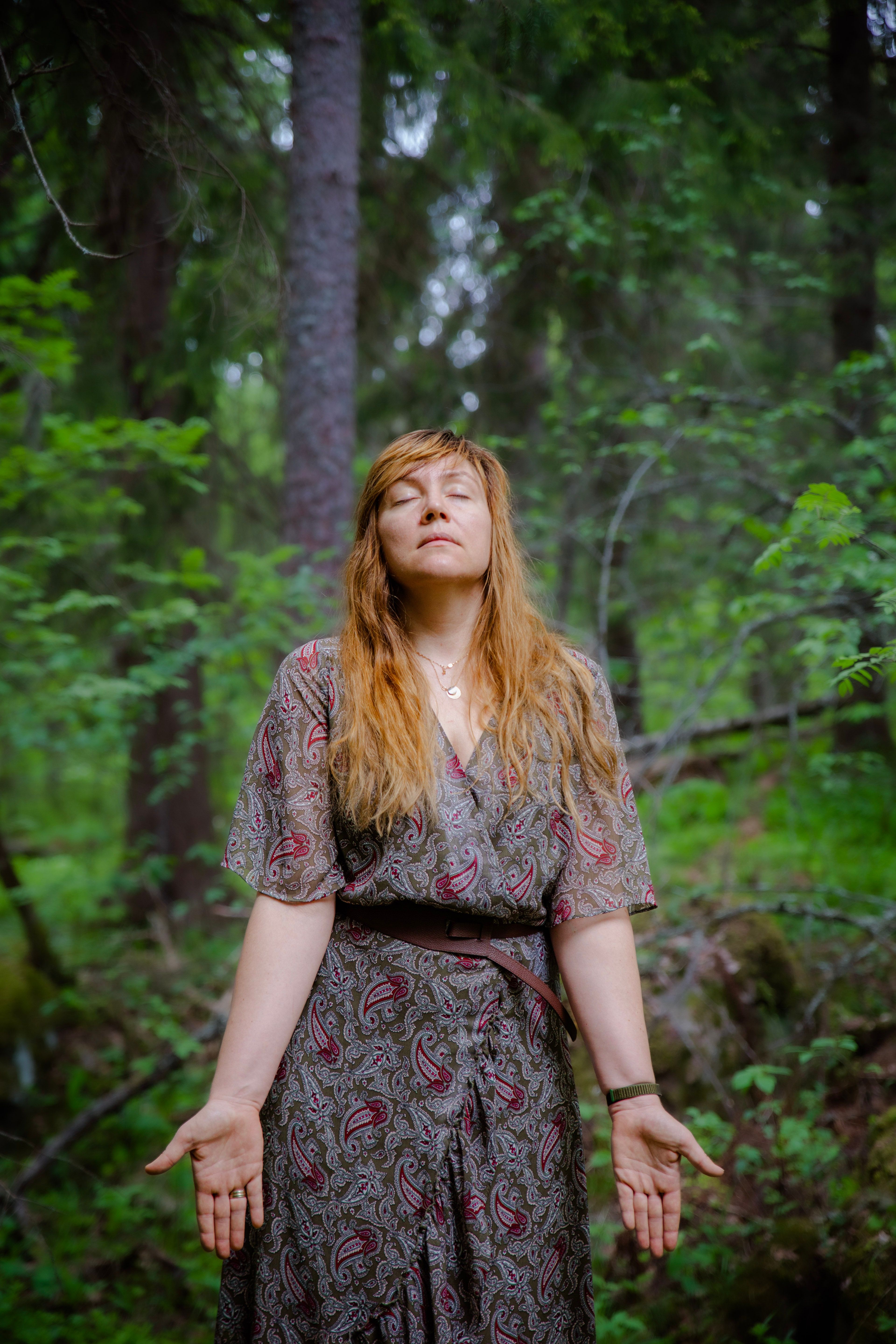 Woods Woman Photos, Download The BEST Free Woods Woman Stock Photos ...