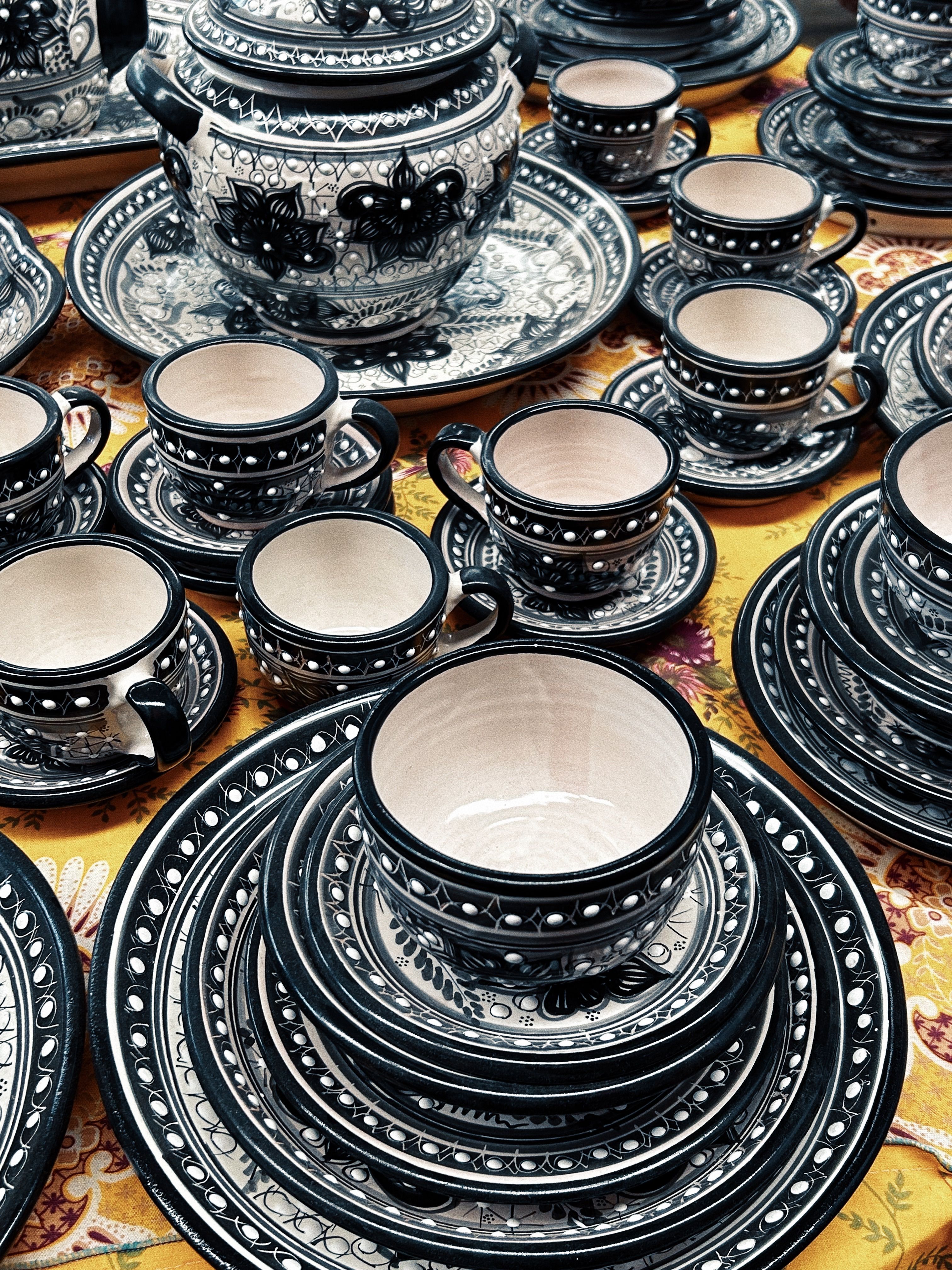 Black Plates Photos, Download The BEST Free Black Plates Stock Photos ...