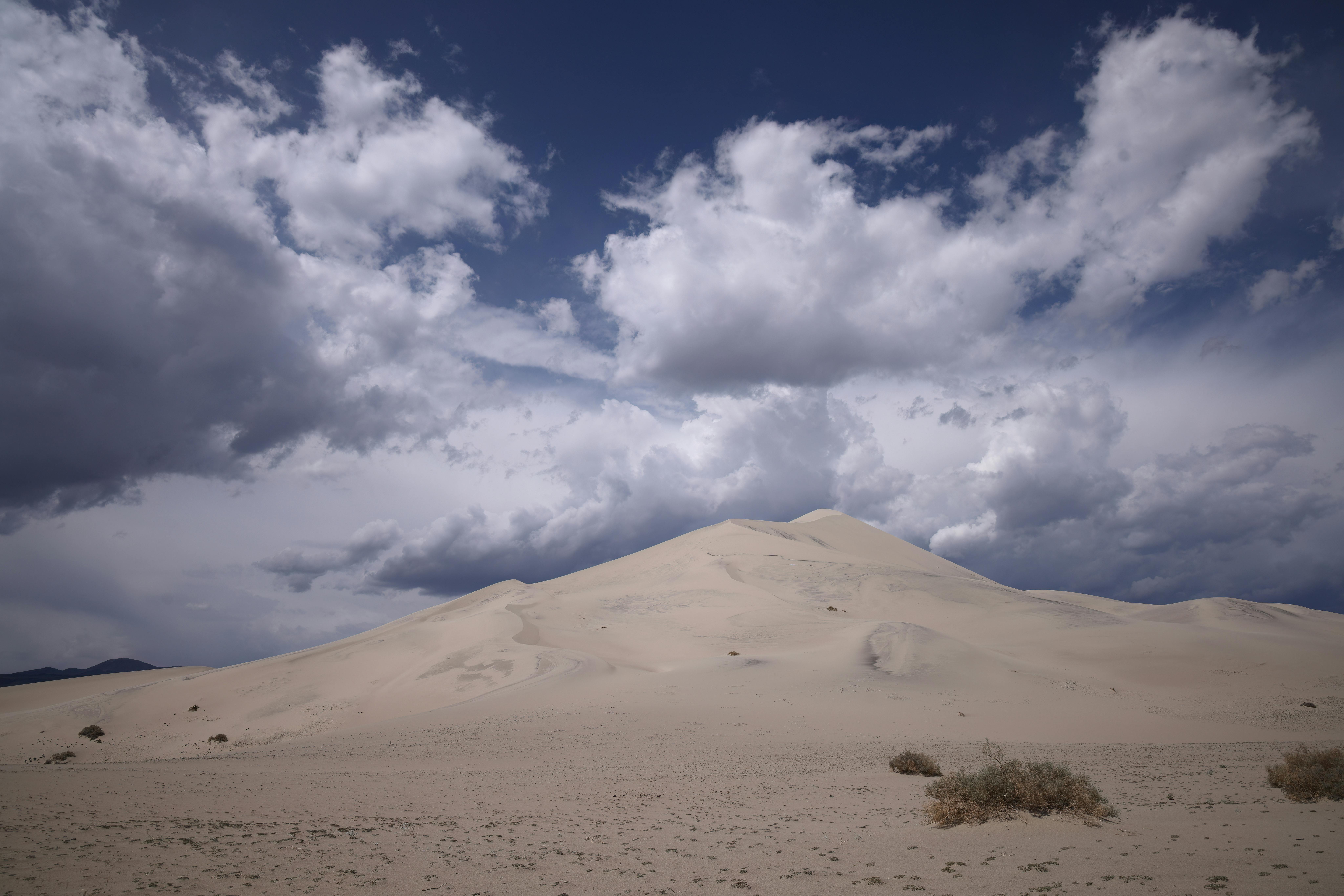 Clouds over Dune on Desert · Free Stock Photo